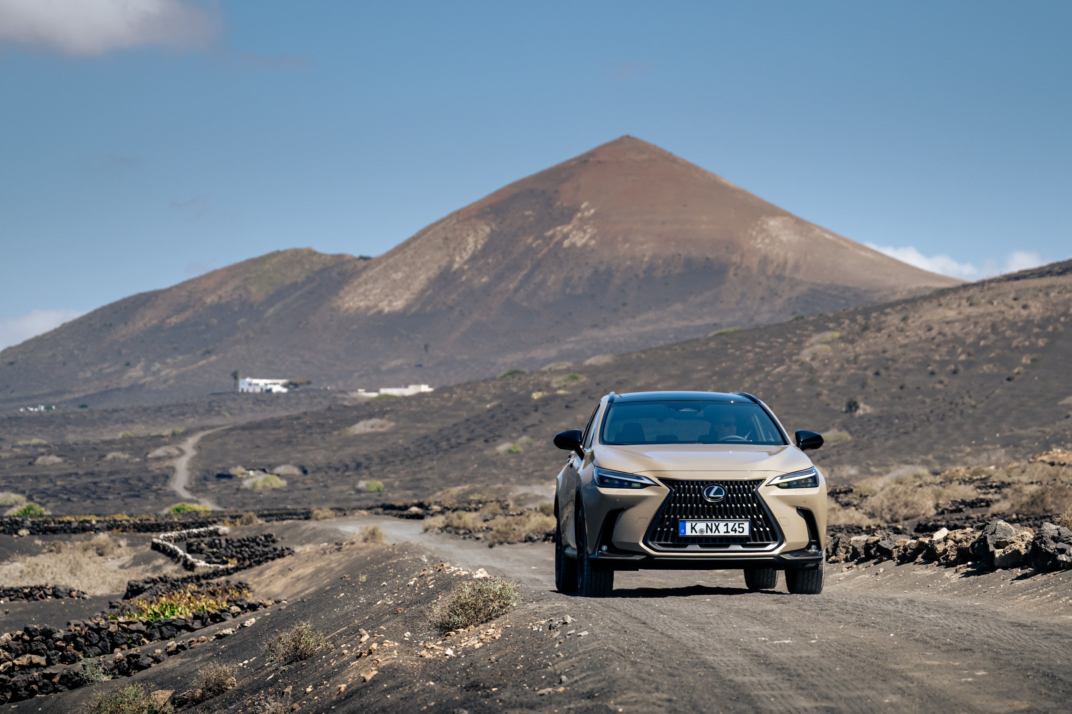 THE NEW NX OVERTRAIL: THE FEEL-GOOD LEXUS FOR MODERN LIFESTYLES