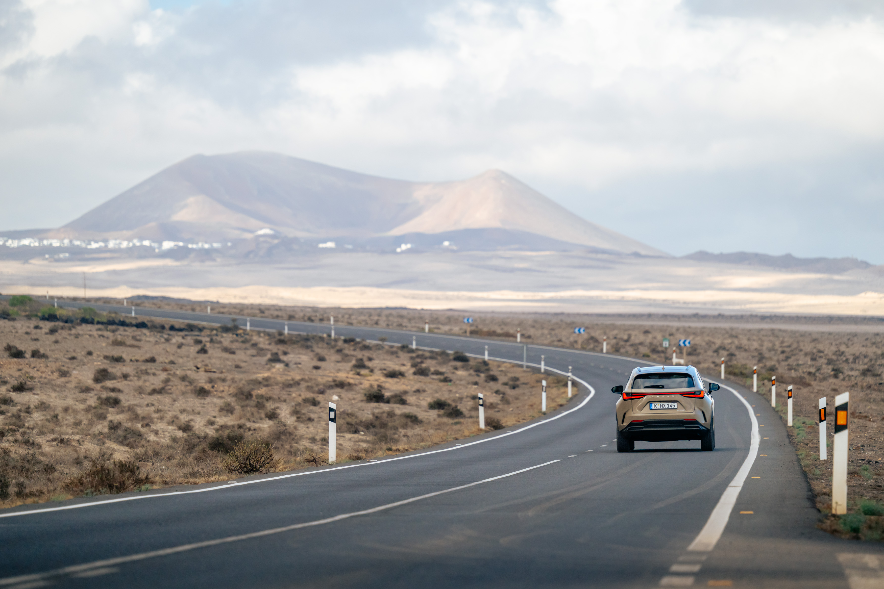 THE NEW NX OVERTRAIL: THE FEEL-GOOD LEXUS FOR MODERN LIFESTYLES