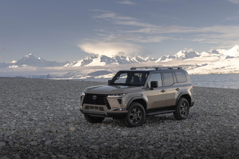 THE LEXUS GX: REDEFINING THE AUTHENTIC OFF-ROADER WITH LUXURY