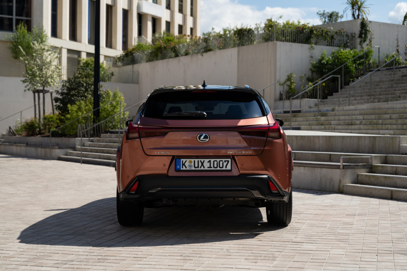 THE NEW 2024 LEXUS UX: MORE ELECTRIFIED POWER, GREATER DRIVING REWARDS ...