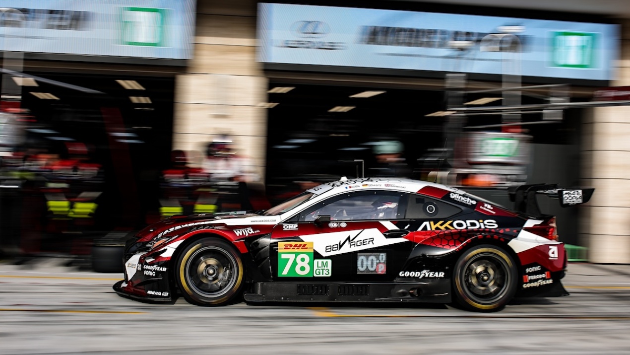 LE LEXUS RC F GT3 DE L’EQUIPE AKKODIS ASP AU PIED DU PODIUM DES 1 812 ...