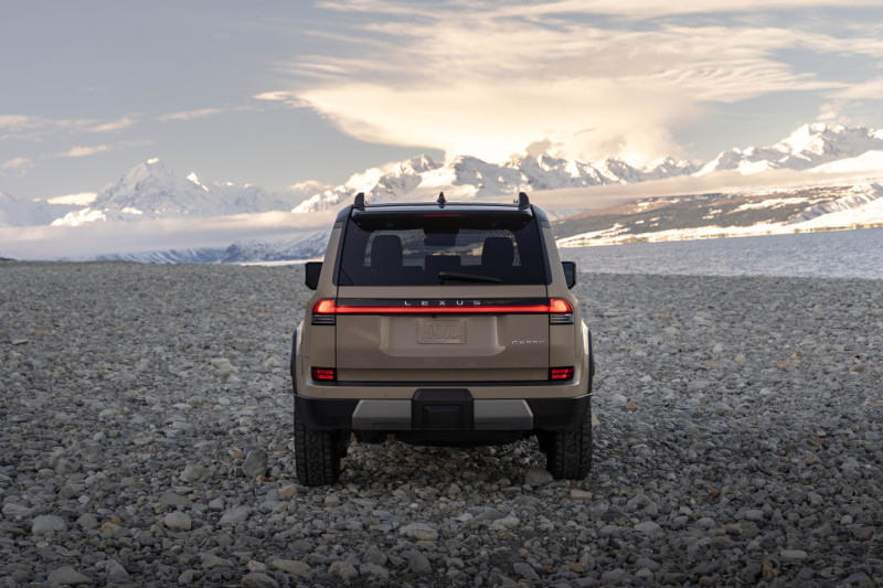 THE LEXUS GX: REDEFINING THE AUTHENTIC OFF-ROADER WITH LUXURY