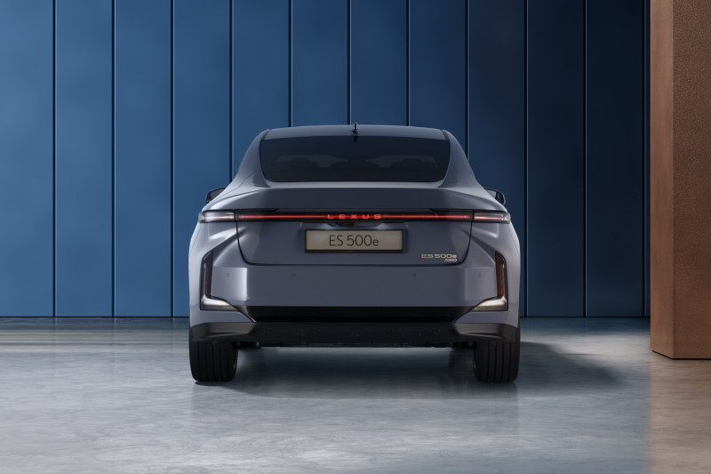 ALL-NEW LEXUS ES TAKES SEDAN STYLING, LUXURY AND REFINEMENT TO A HIGHER ...