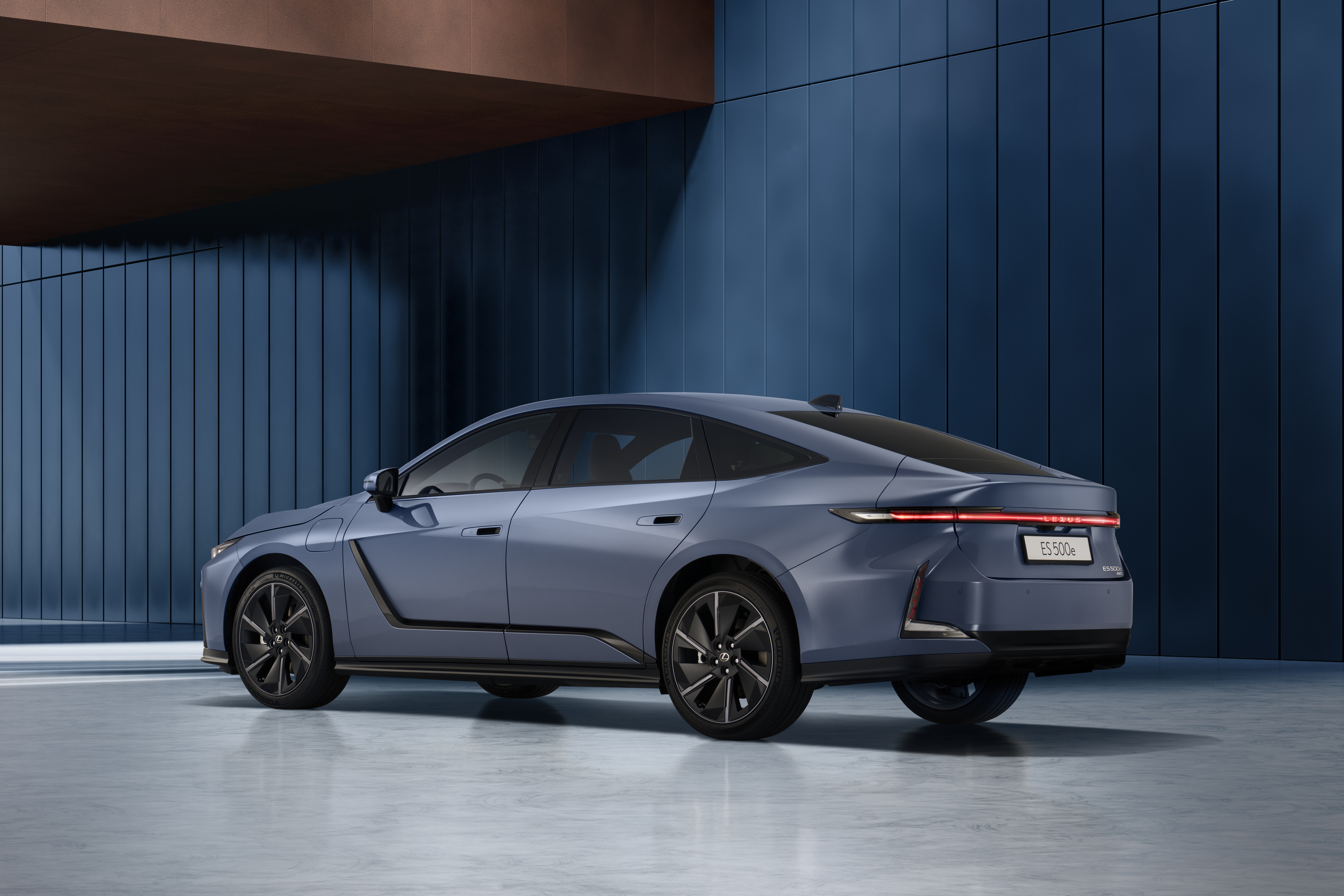 ALL-NEW LEXUS ES TAKES SEDAN STYLING, LUXURY AND REFINEMENT TO A HIGHER ...