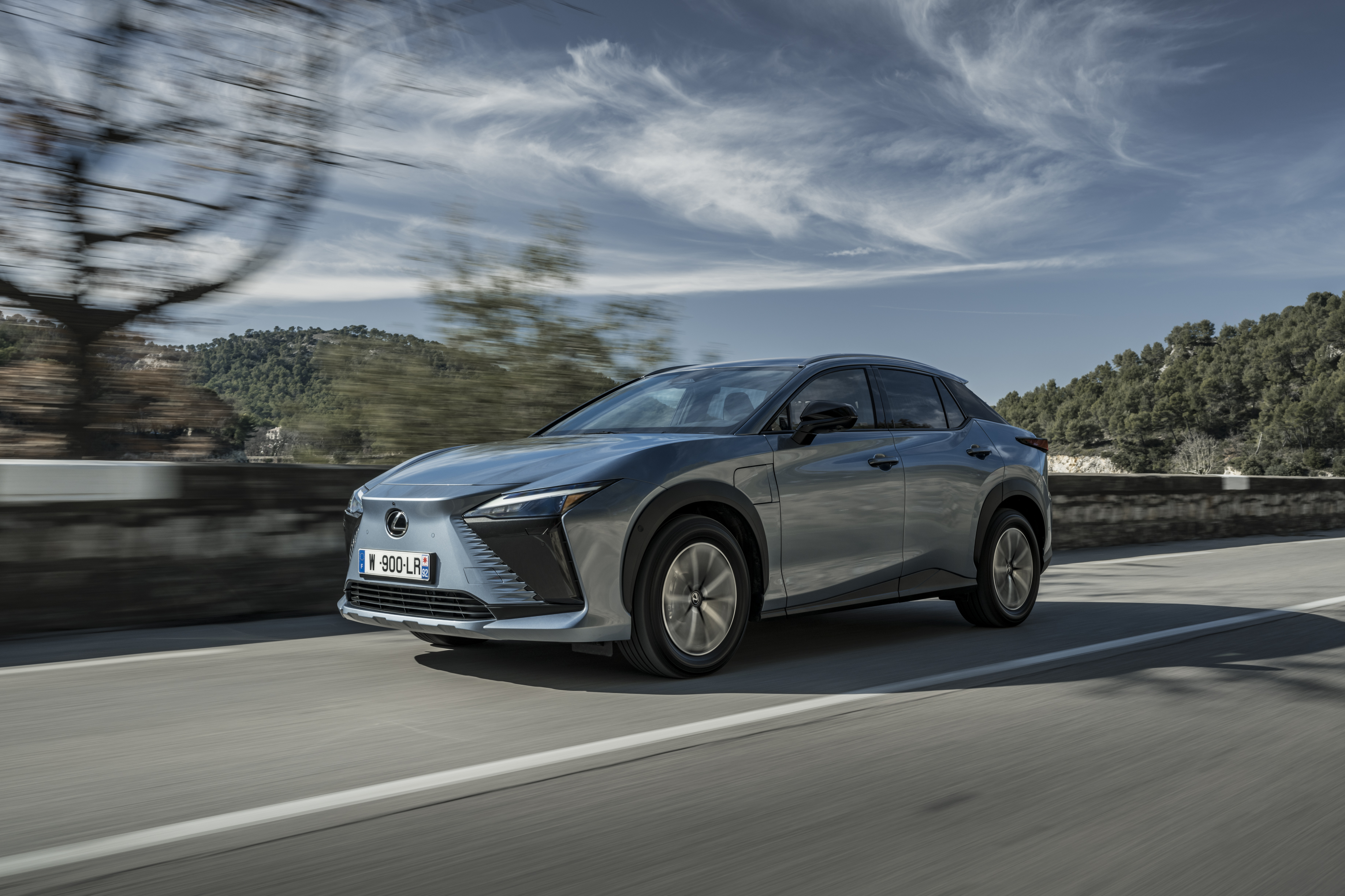 DYNAMIC PRESS LAUNCH OF THE NEW ALL-ELECTRIC LEXUS RZ