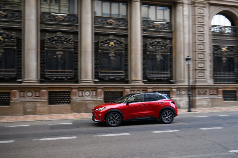 NOUVEAU LEXUS LBX : PREMIERS ESSAIS PRESSE
