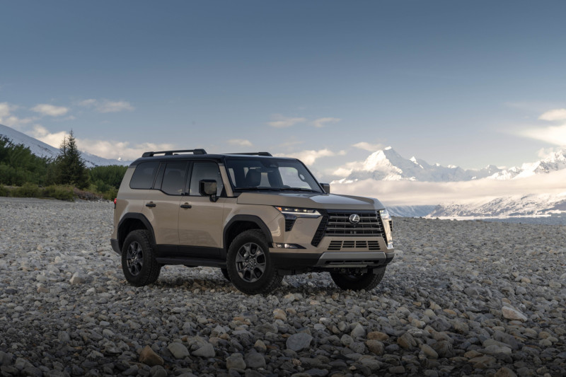 THE LEXUS GX: REDEFINING THE AUTHENTIC OFF-ROADER WITH LUXURY