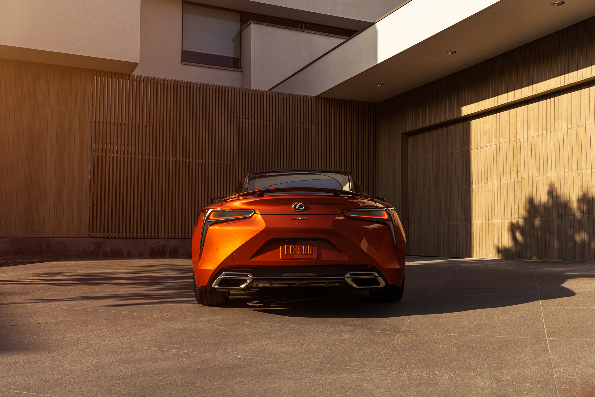 BLAZING CARNELIAN: A NEW COLOUR DEBUT FOR THE 2021 LEXUS LC COUPE