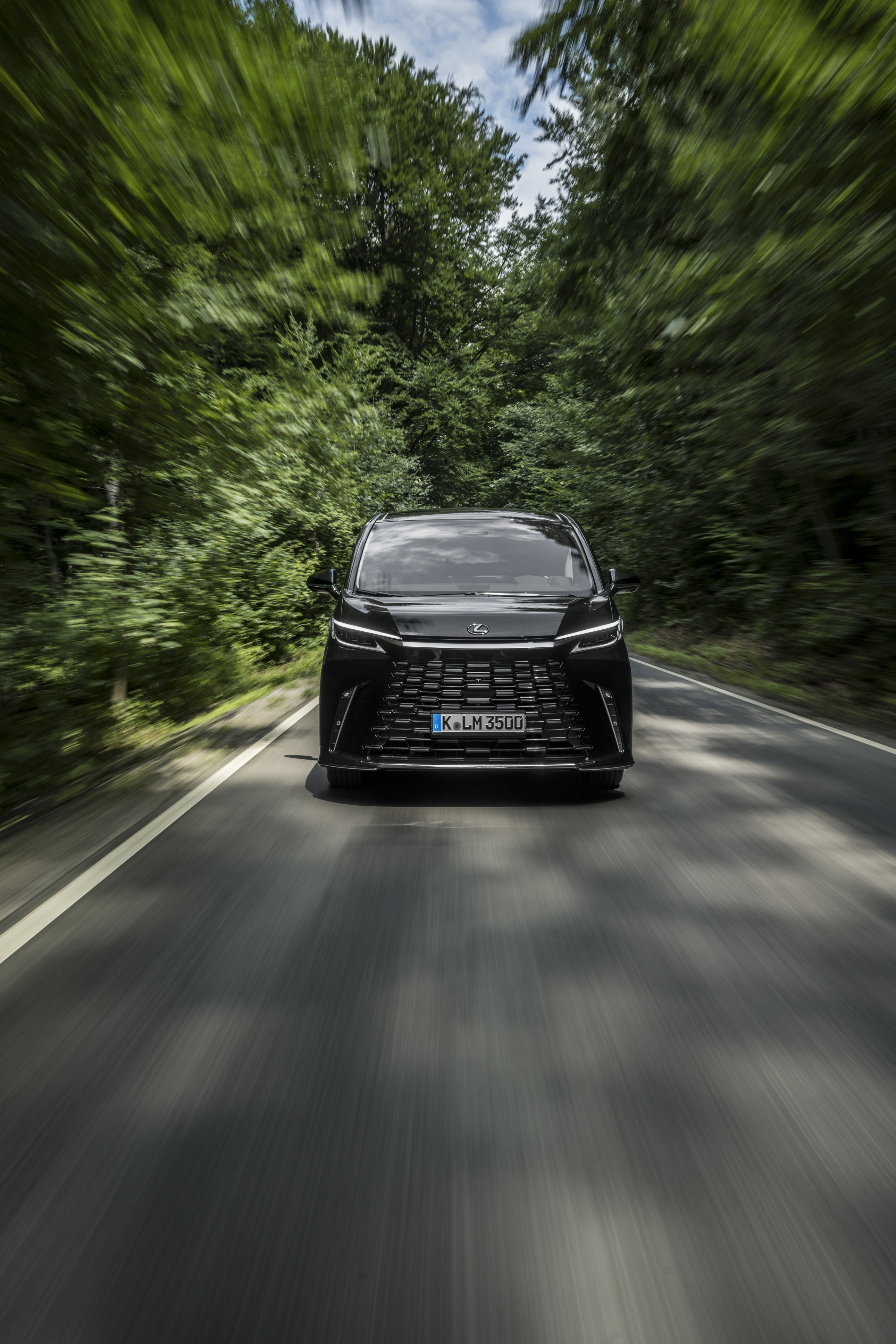 ALL-NEW LEXUS LM DPL PRESS KIT