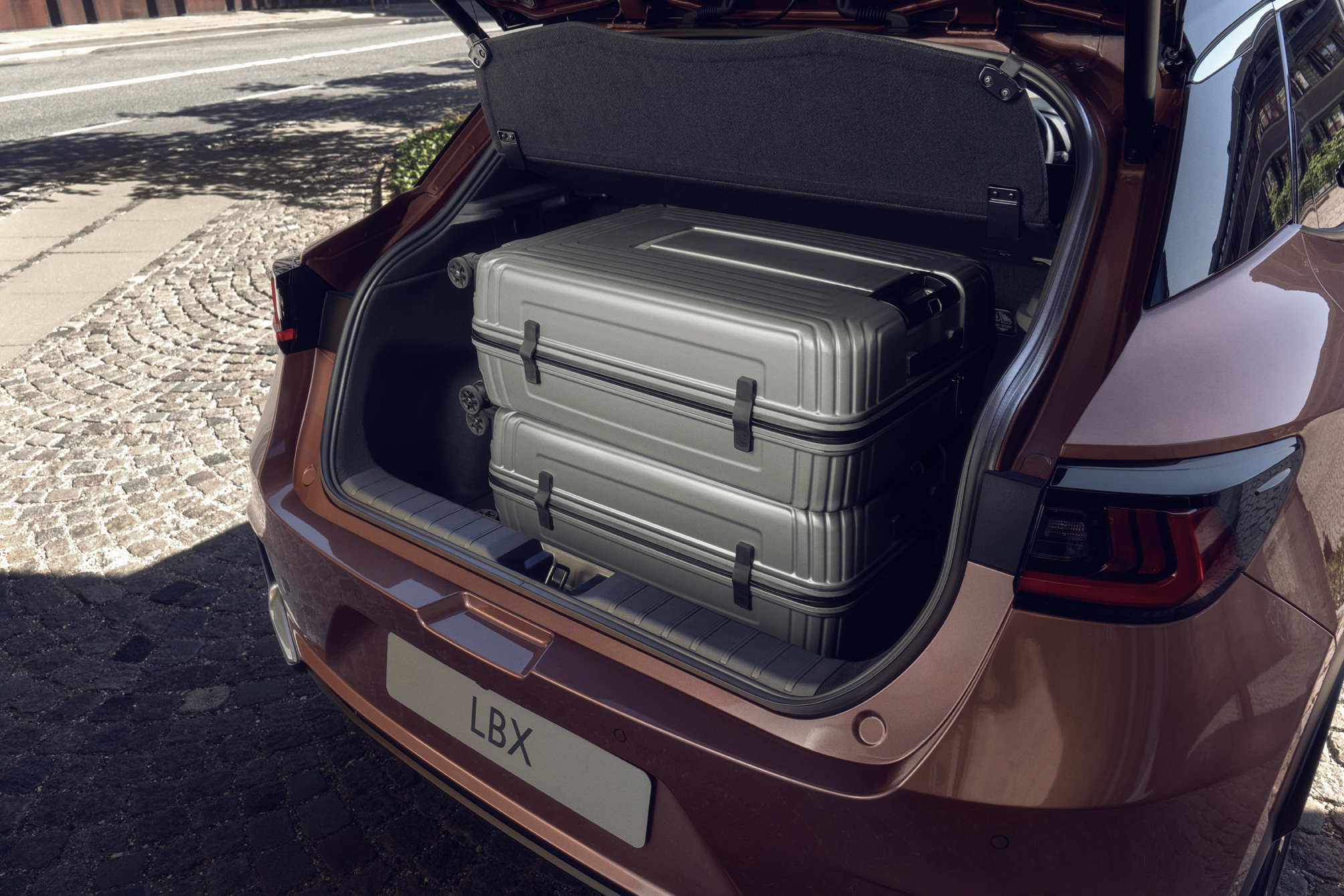 THE ALL-NEW LEXUS LBX: LUXURY WITH A CONTEMPORARY TWIST