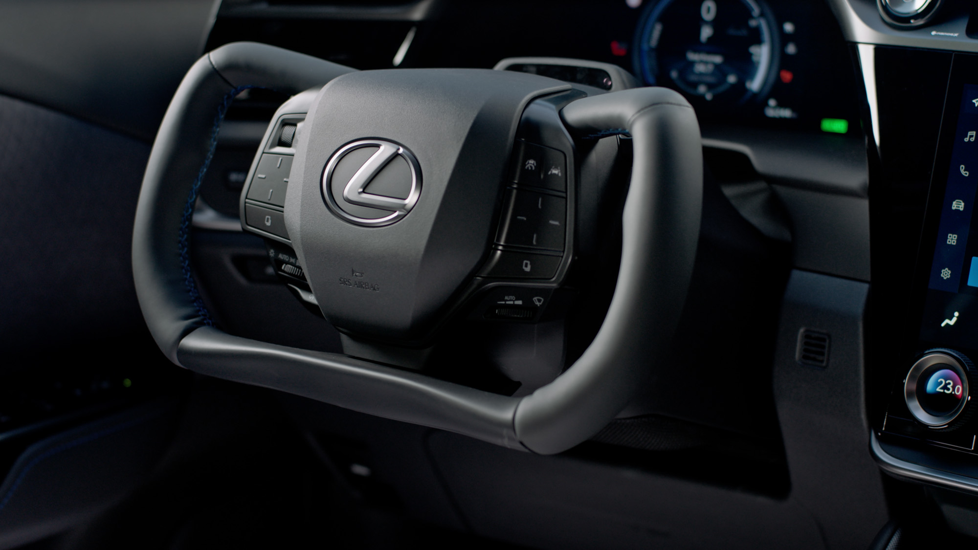 PREMIÈRE MONDIALE DU NOUVEAU SUV 100 % ÉLECTRIQUE LEXUS RZ 2025