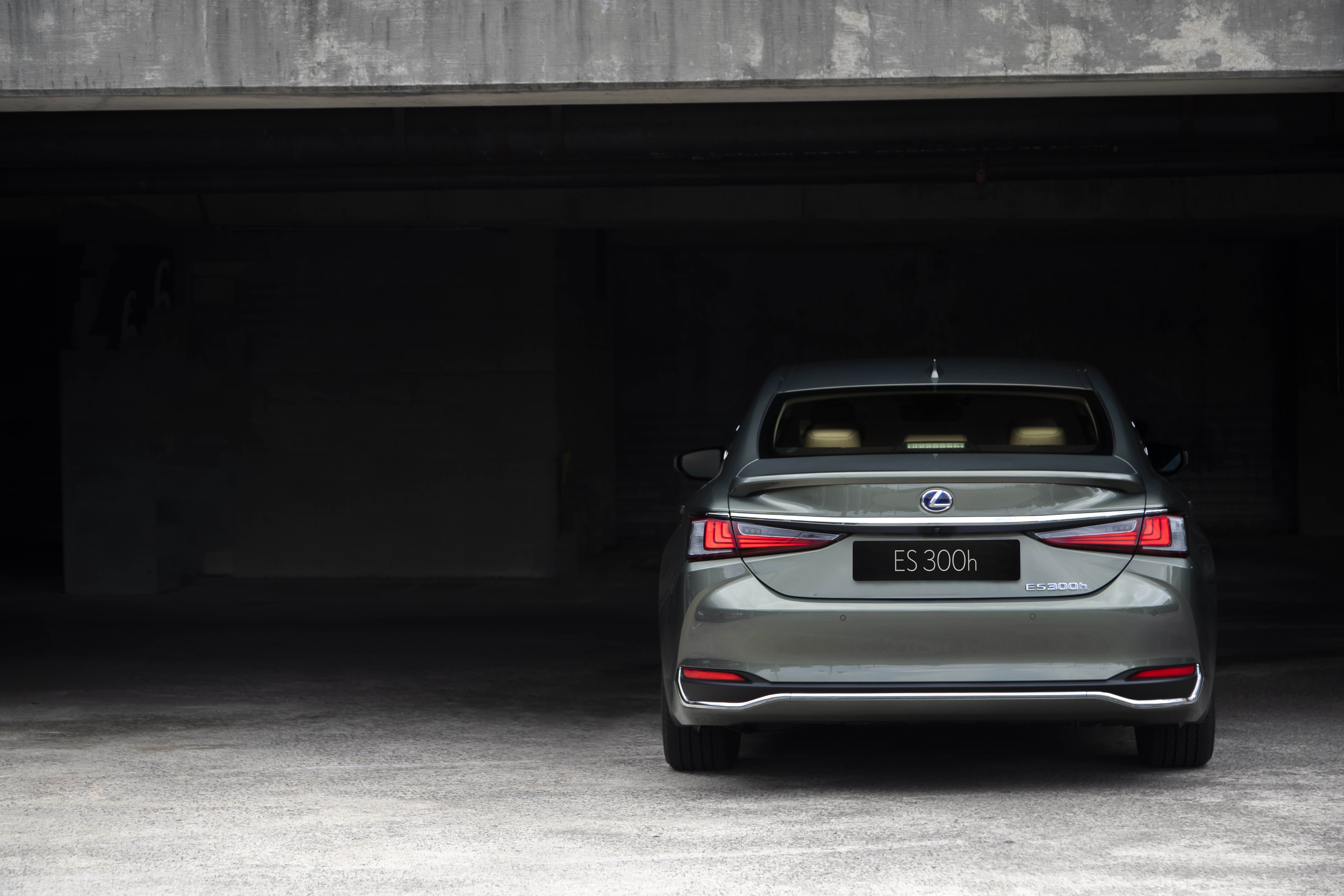 THE ALL-NEW LEXUS ES: A HIGHER LEVEL OF PERFORMANCE AND SOPHISTICATION