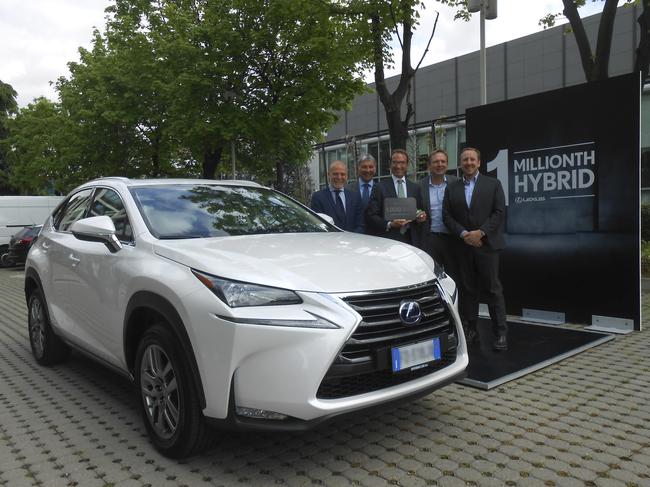 LEXUS LIVRE SON MILLIONIÈME MODÈLE HYBRIDE
