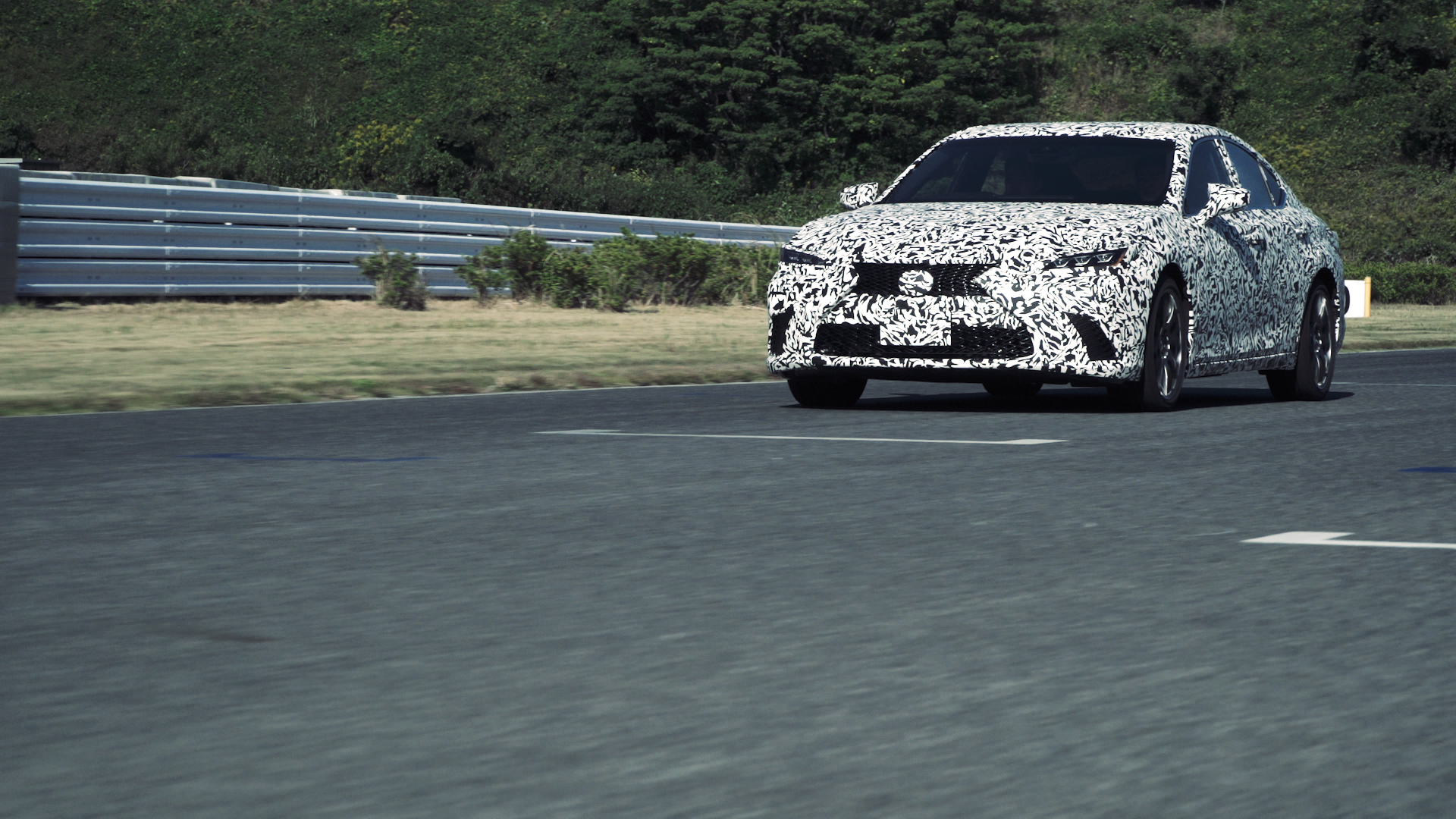 LEXUS REVEALS DIRECT4 NEXT-GENERATION ELECTRIC DRIVE CONTROL TECHNOLOGY