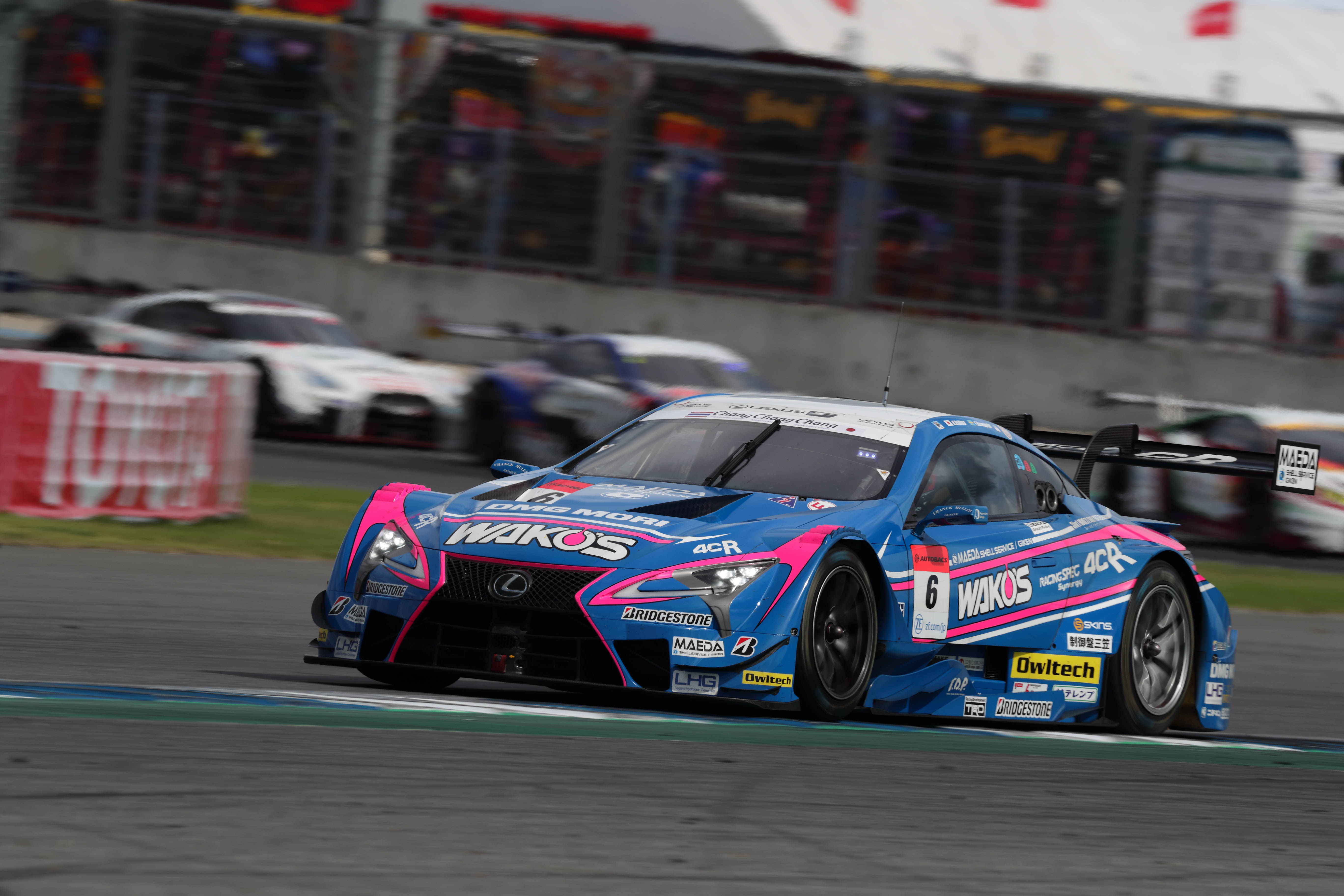 LEXUS DOMINA GARA 4 DEL SUPER GT IN TAILANDIA