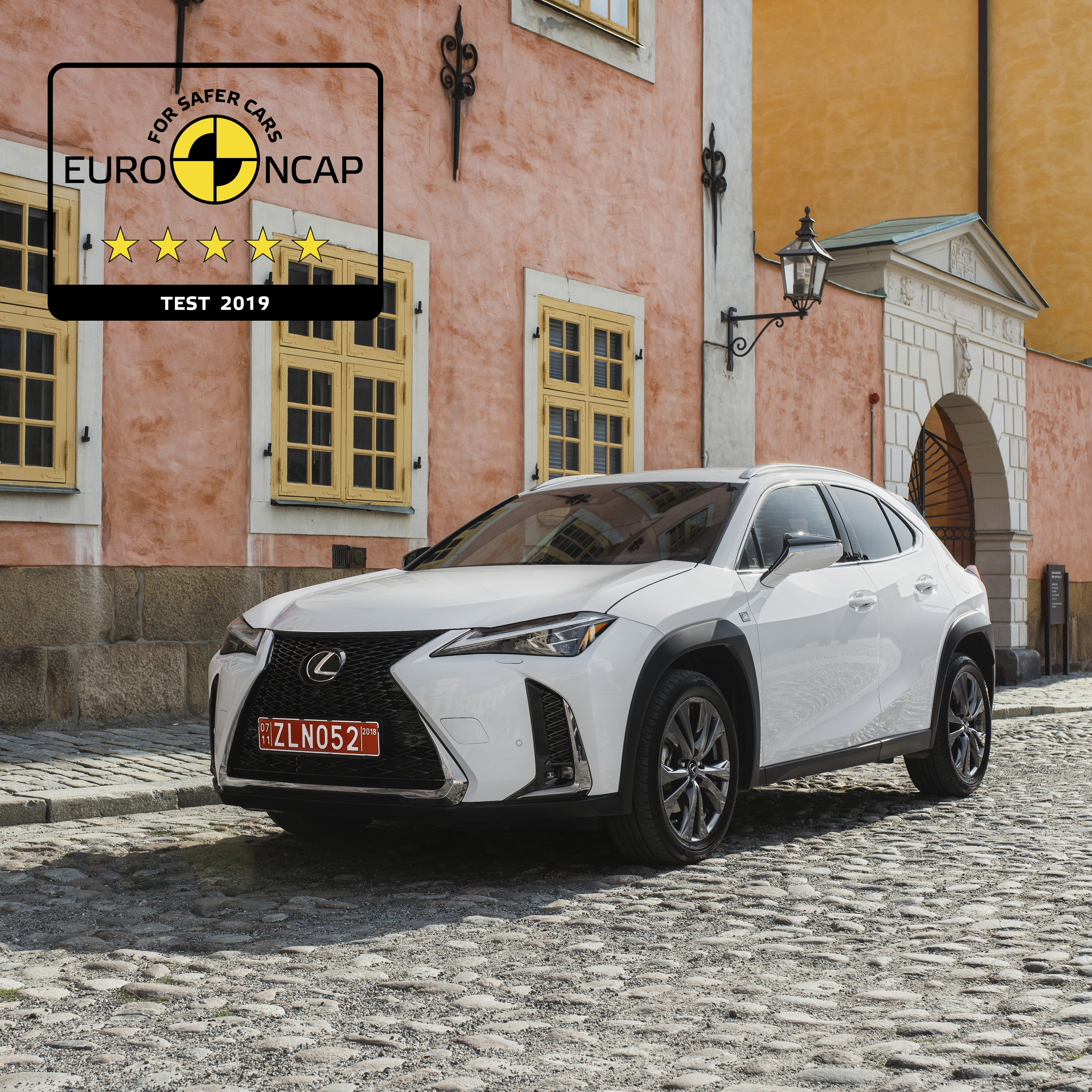 COMPACT YET EXTREMELY SAFE: LEXUS UX CROSSOVER ACHIEVES A MAXIMUM 5 ...