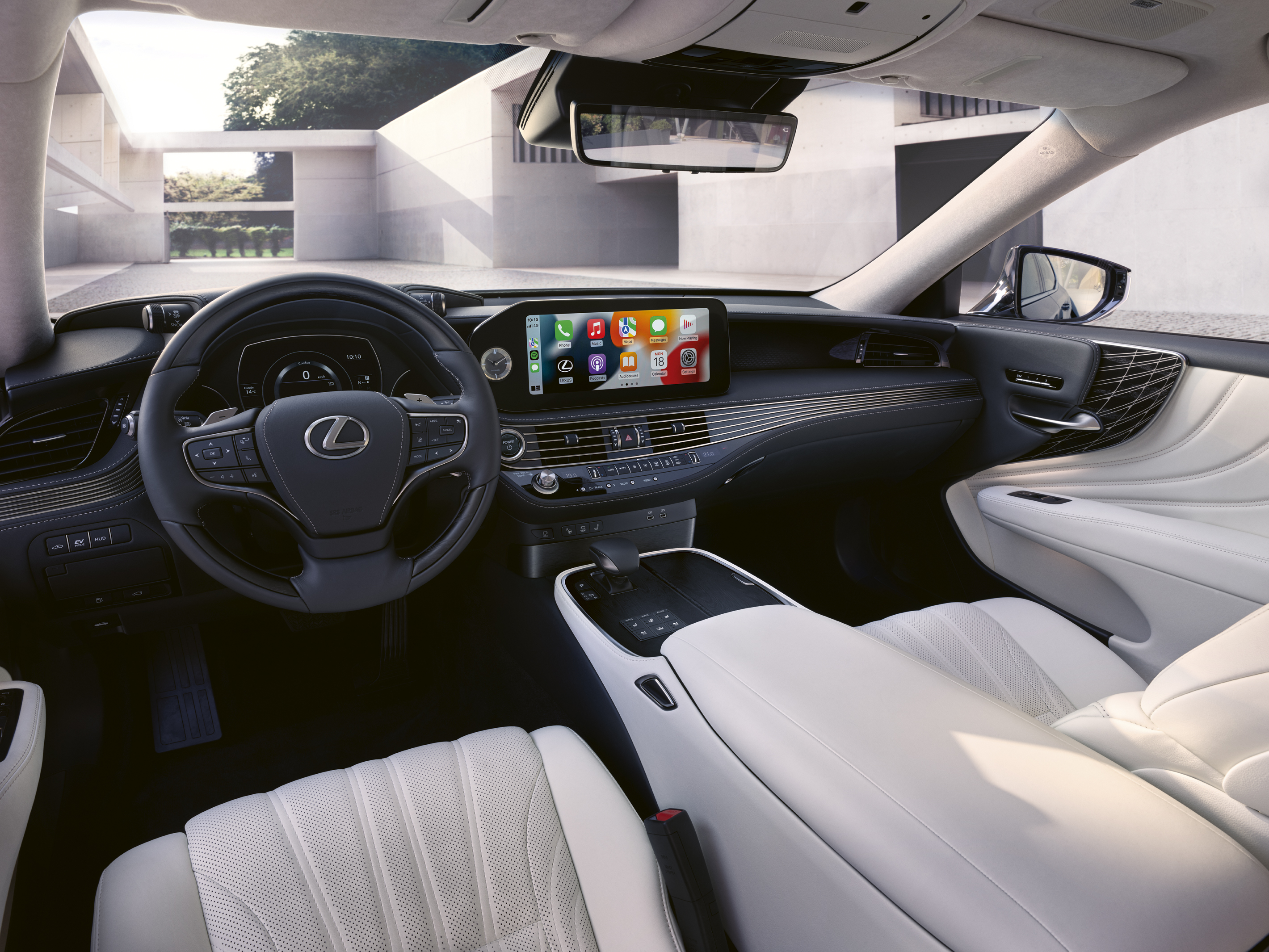 SMARTER, BETTER-CONNECTED LUXURY WITH THE 2023 LS RANGE