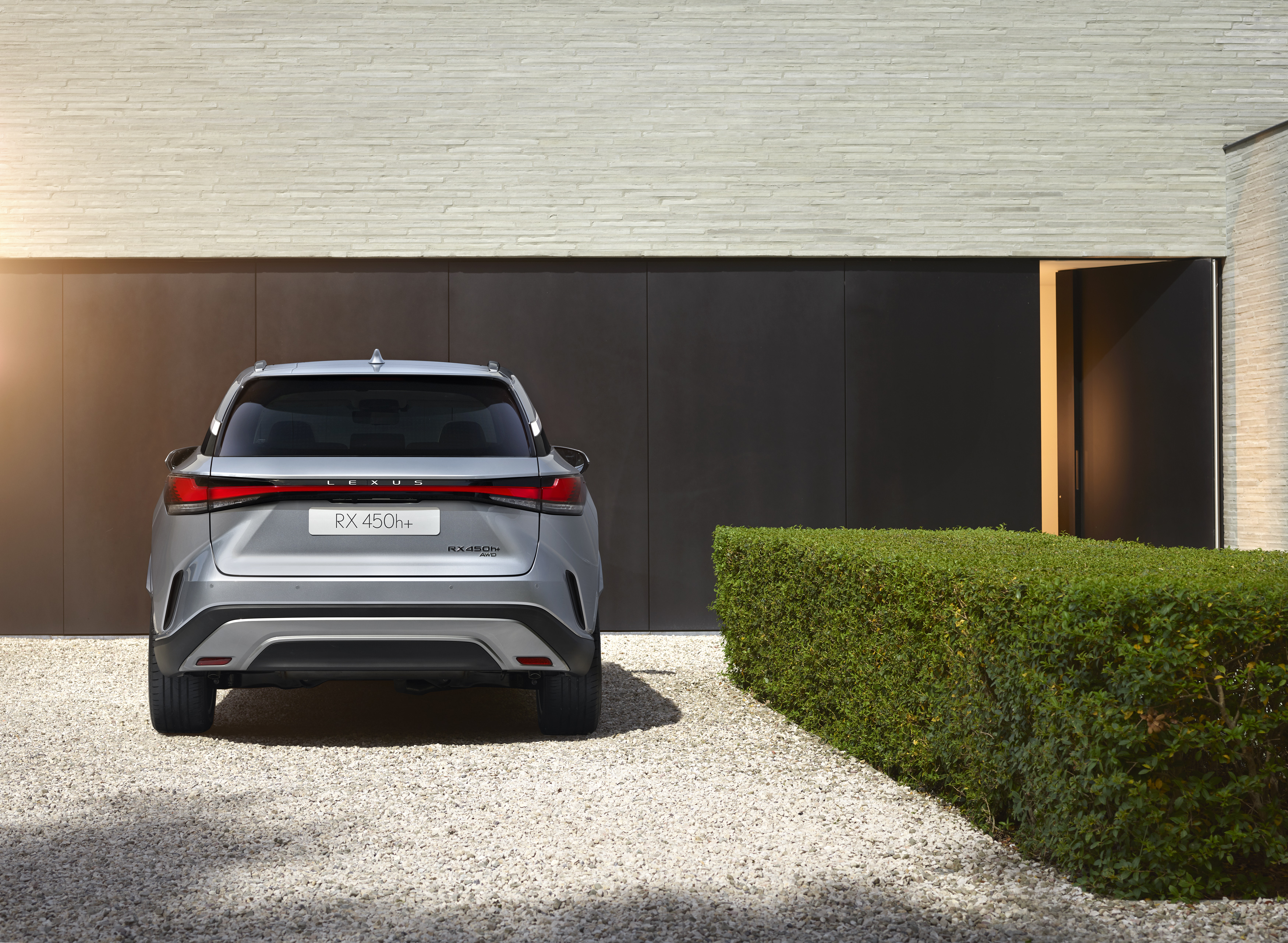 GO FURTHER, DO MORE WITH THE ALL-NEW LEXUS RX 450h+ PLUG-IN HYBRID ELECTRIC