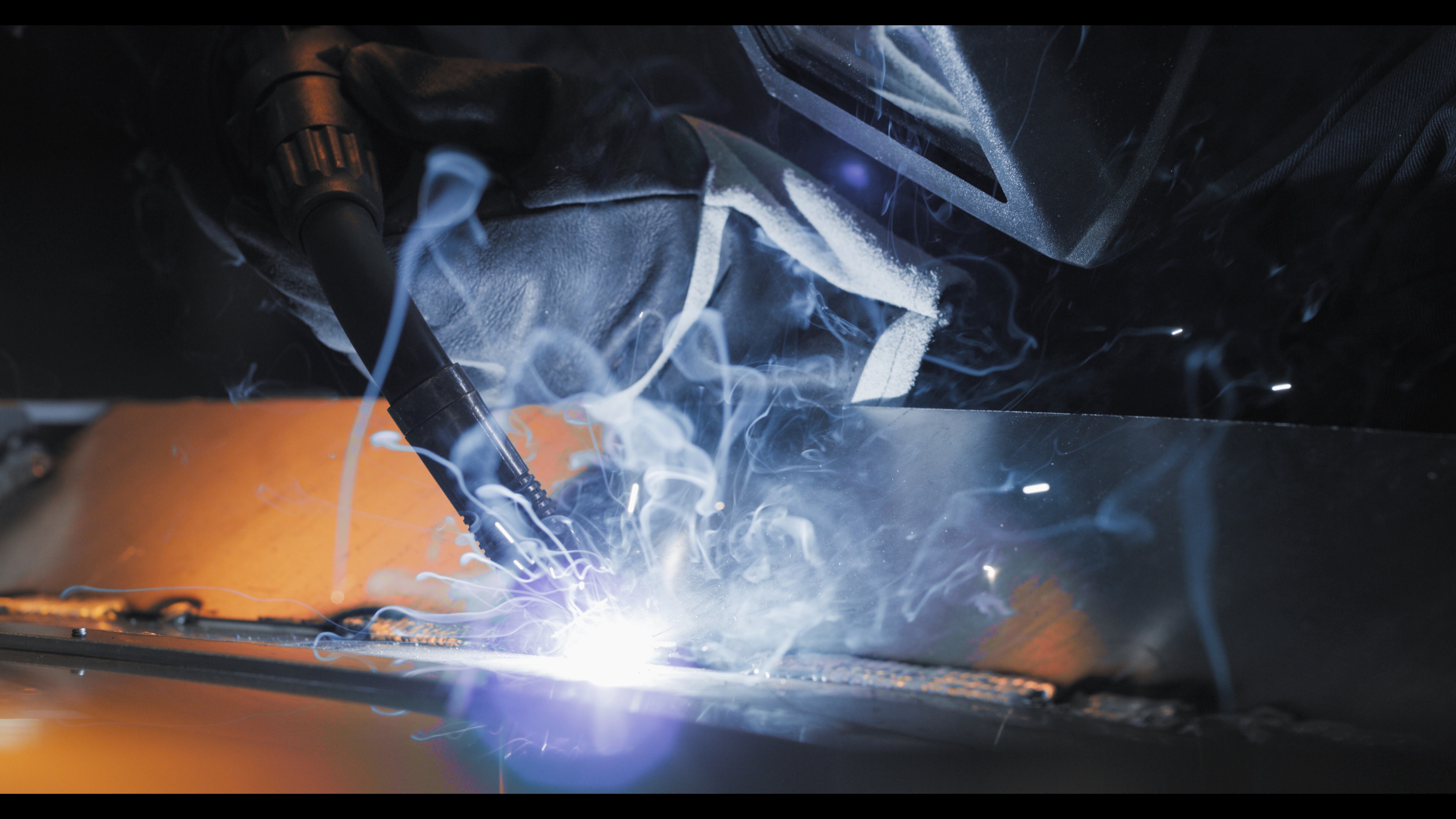 LEXUS ANTICIPA IL LUXURY YACHT LY 650