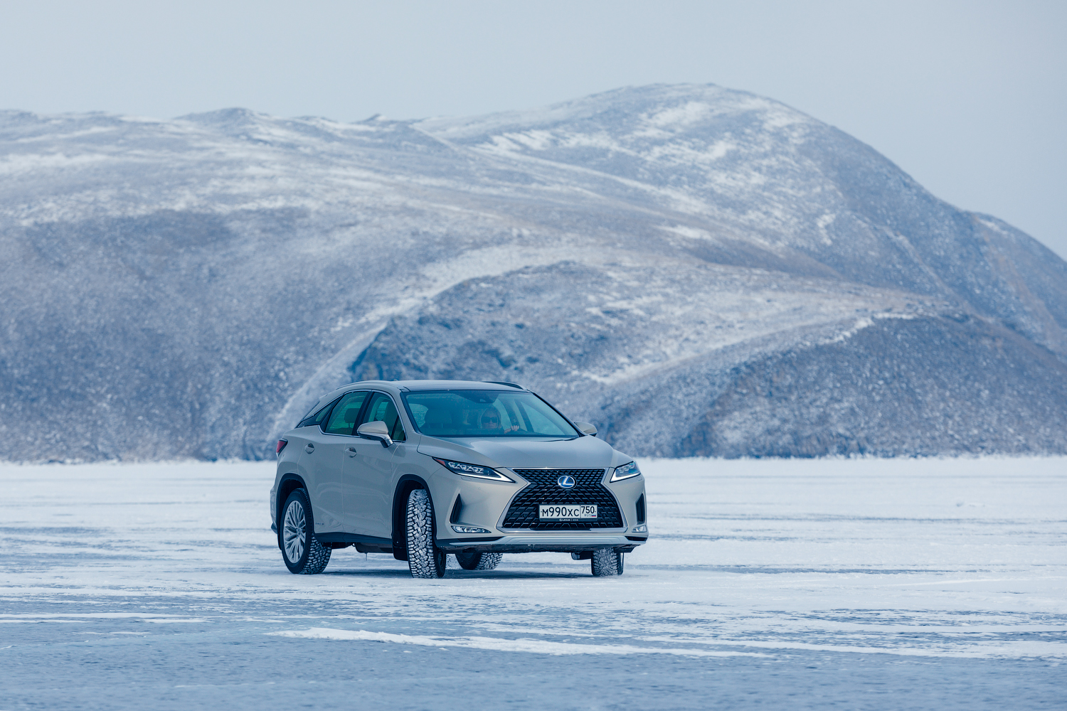 LEXUS MODELS EXCEL IN SIBERIAN ICE DRIVING ADVENTURE