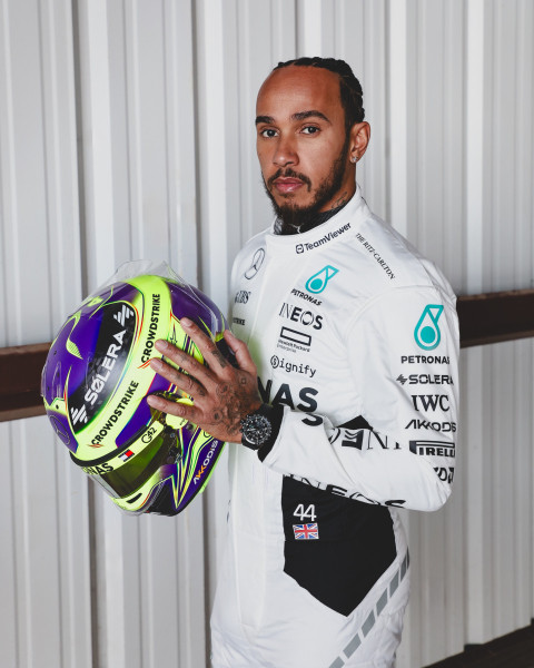 FROM THE RACETRACK TO SPACE: IWC SCHAFFHAUSEN AND THE POLARIS PROGRAM ...