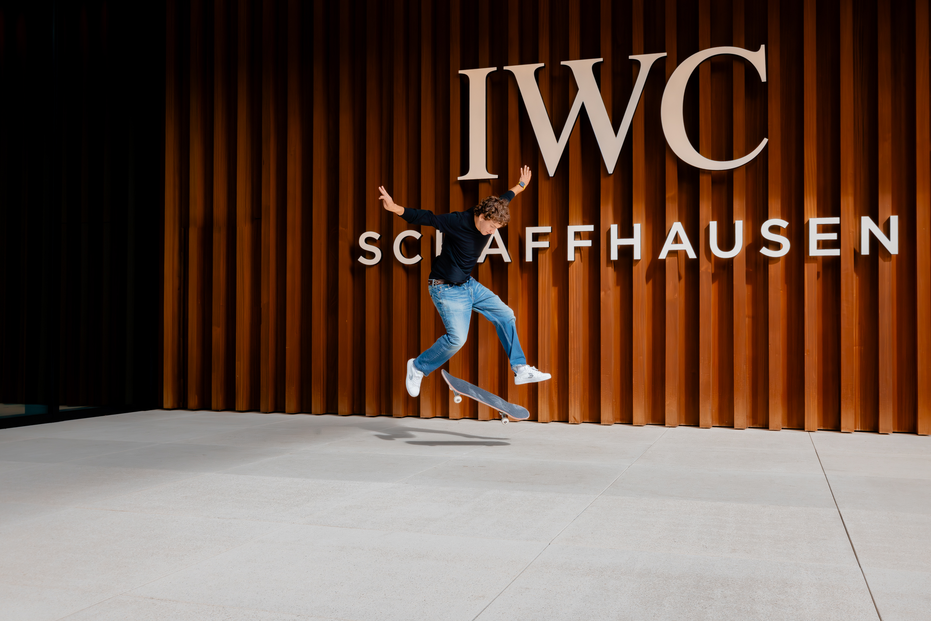 TWO-TIME WORLD CHAMPION JAGGER EATON SKATES THROUGH THE IWC ...