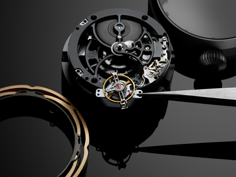 THE BIG PILOT’S WATCH SHOCK ABSORBER TOURBILLON SKELETON XPL COMBINES ...