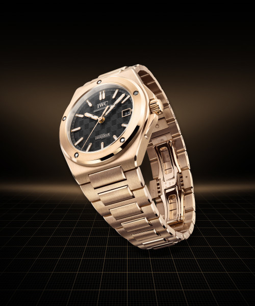 THE IWC SCHAFFHAUSEN INGENIEUR AUTOMATIC 40 IN 18-CARAT 5N GOLD