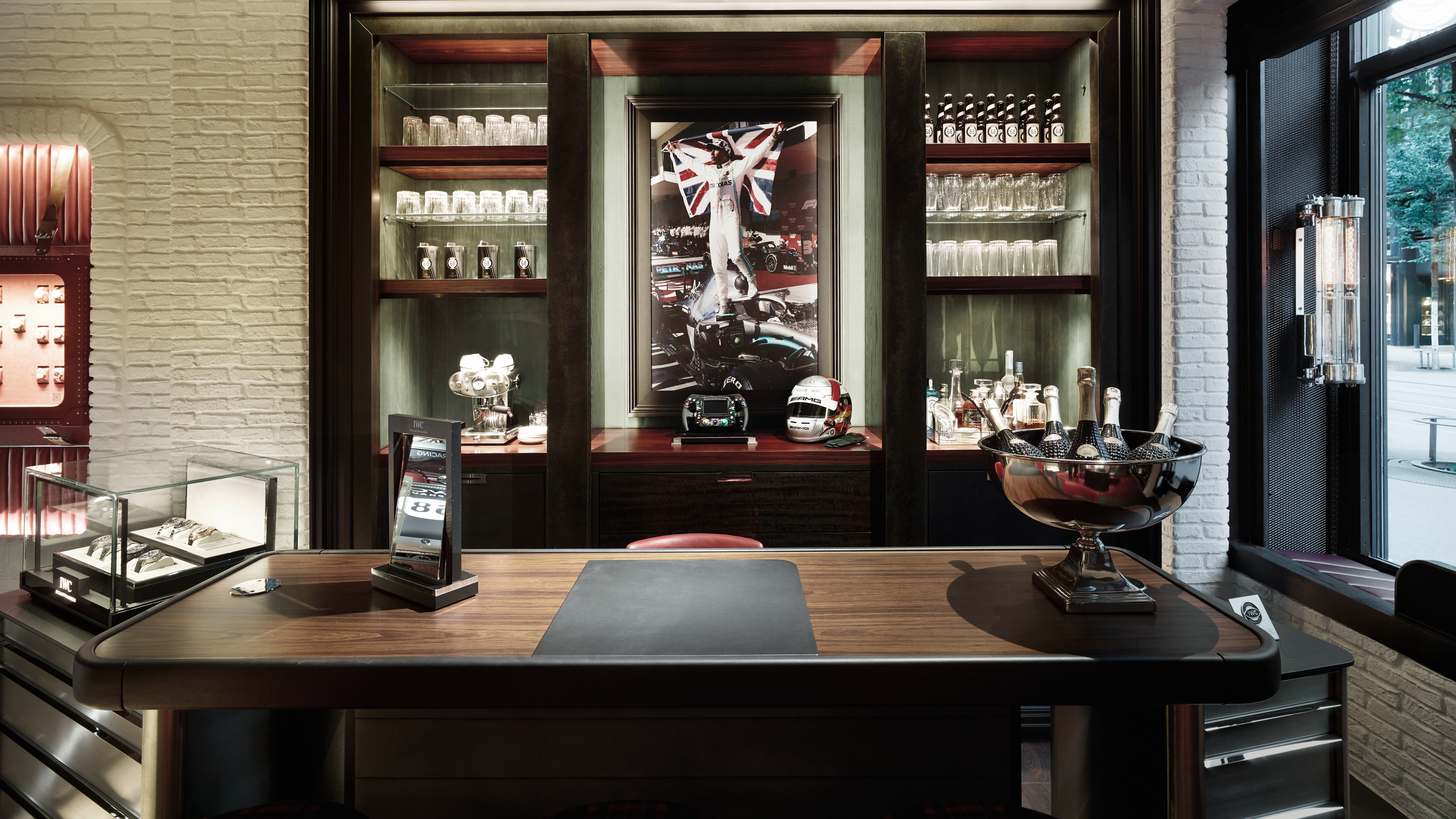 IWC'S NEW BOUTIQUE CONCEPT IN ZURICH