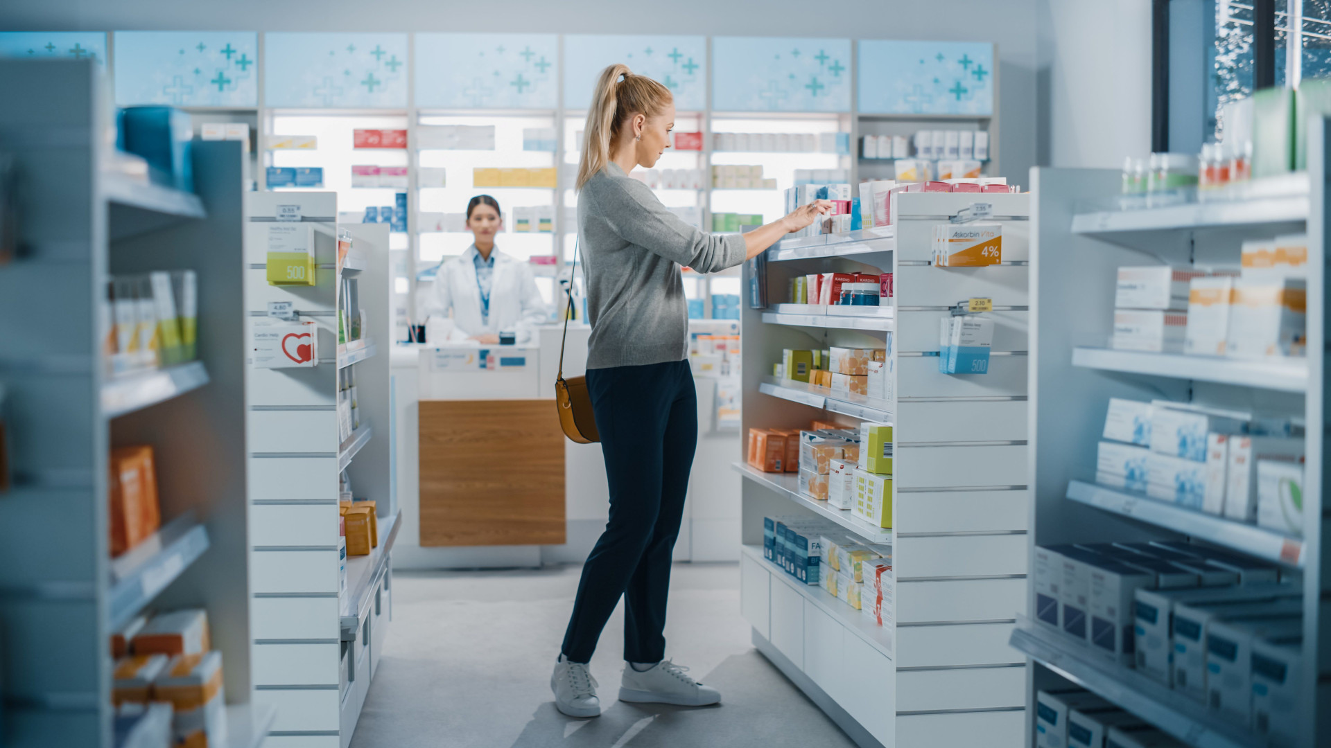 Pain relief 101: Choosing between ibuprofen and acetaminophen