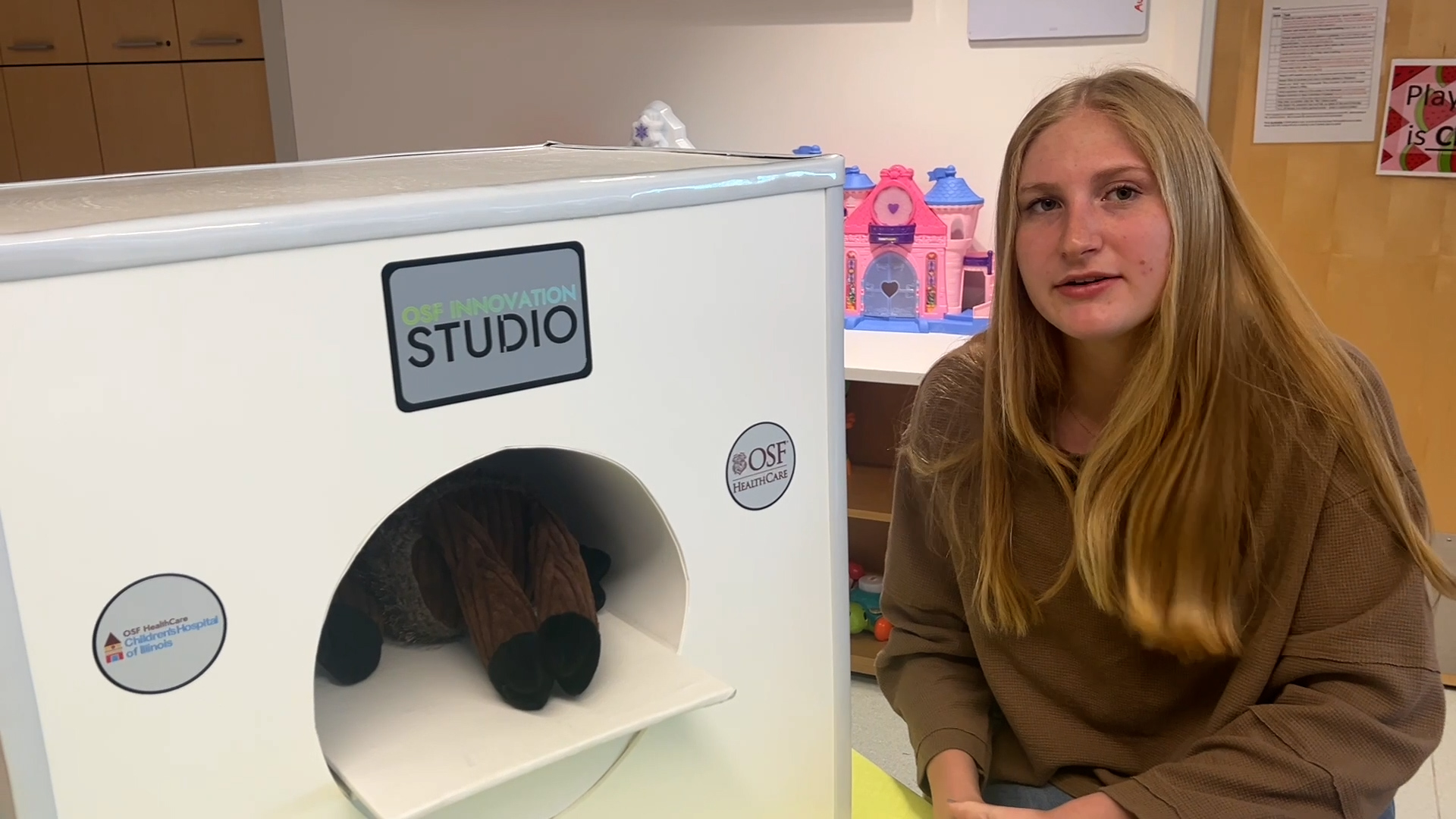 Cancer survivor builds toy simulator to help kids prepare for MRIs