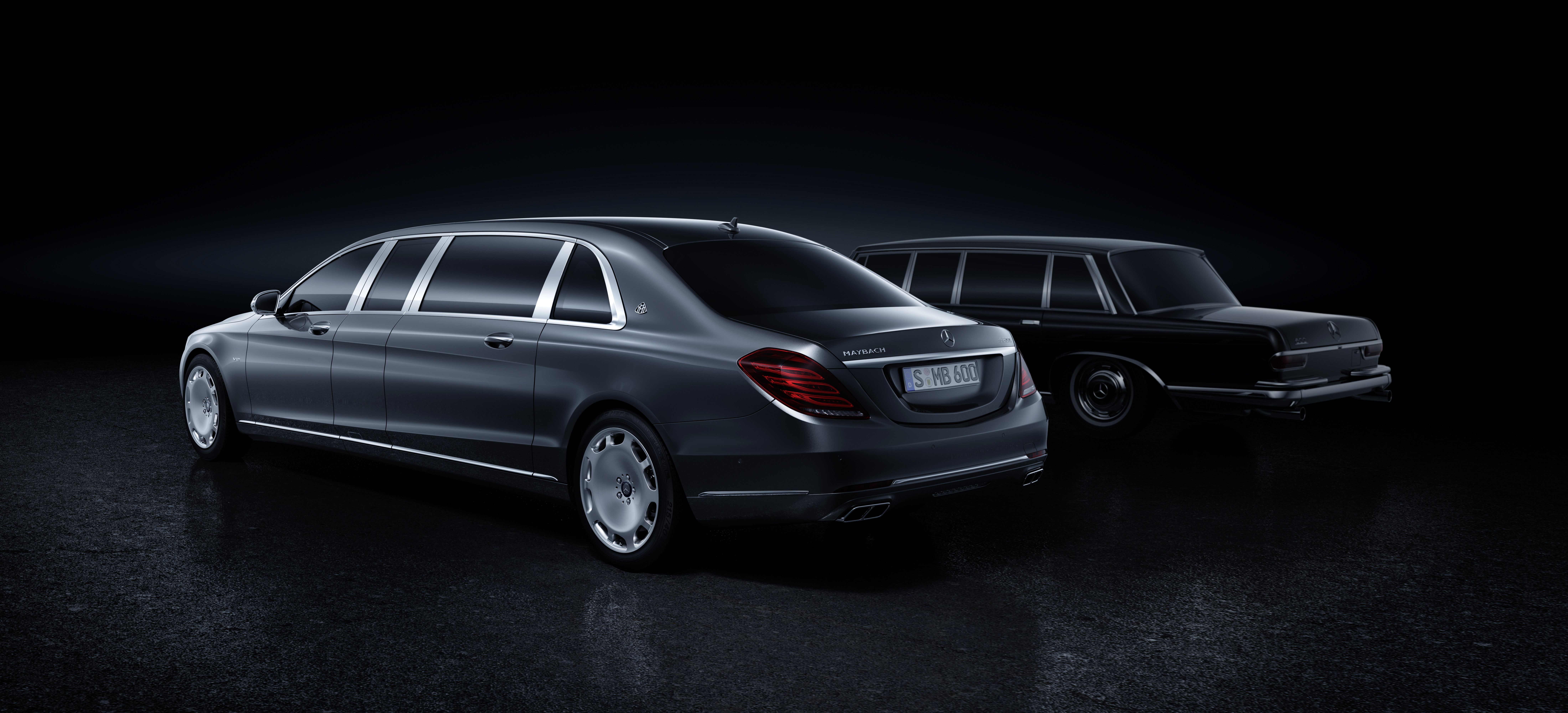 Nowy Mercedes-Maybach Pullman - nawyższej klasy limuzyna z elitarnym ...