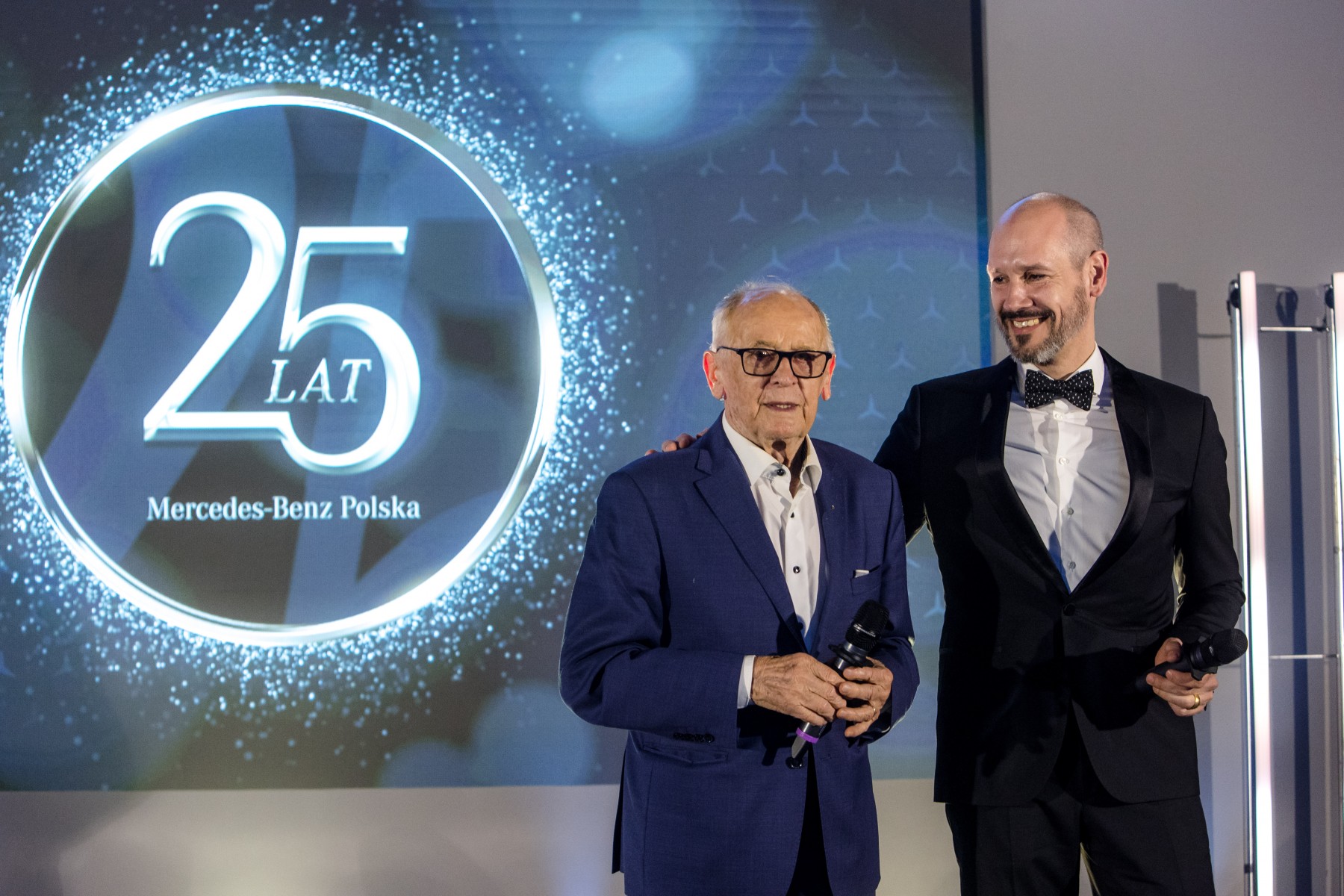 25 lat Mercedes-Benz Polska – pionierskie osiągnięcia i zrównoważona ...