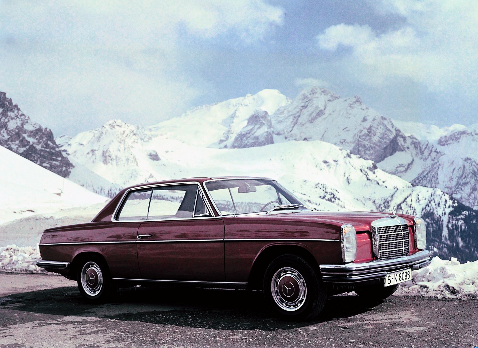 Premiera Mercedesa serii 114 w wersji coupé w 1968 r.