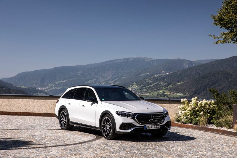 Podwójne zwycięstwo Mercedes-Benz w plebiscycie Moto Awards 2023 ...