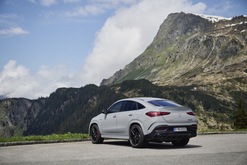 Nowy Mercedes-AMG GLE 53 HYBRID 4MATIC+: doskonałe osiągi na co dzień