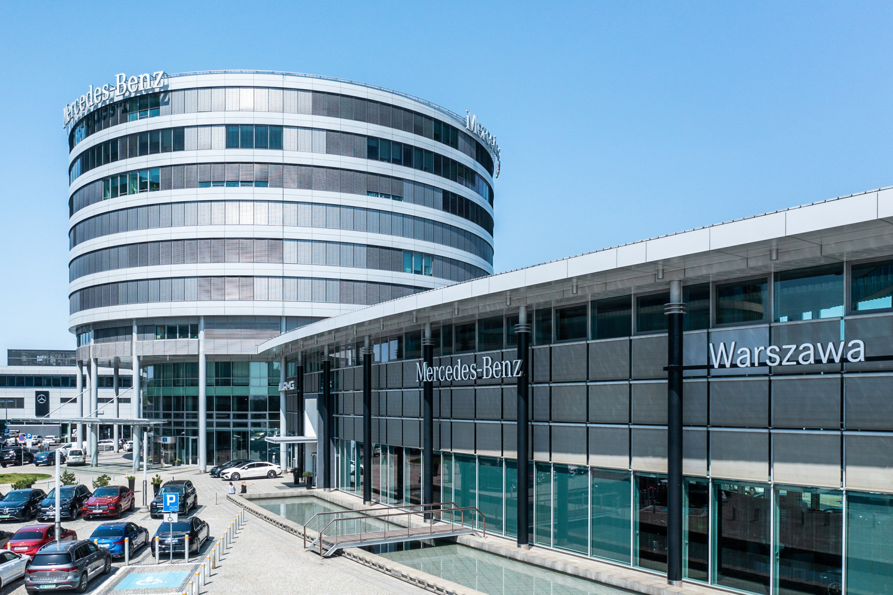 Nowy autoryzowany dealer Mercedes-Benz w Warszawie