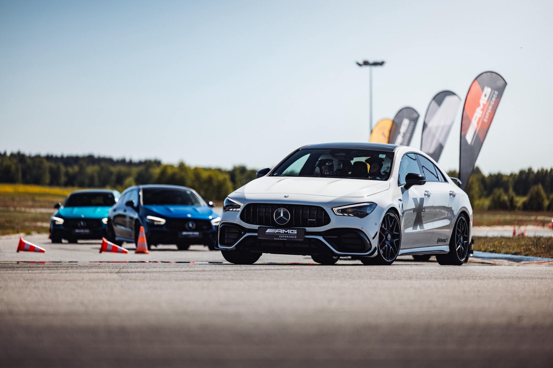 Przeżyj motoryzacyjną przygodę na szkoleniach AMG Experience