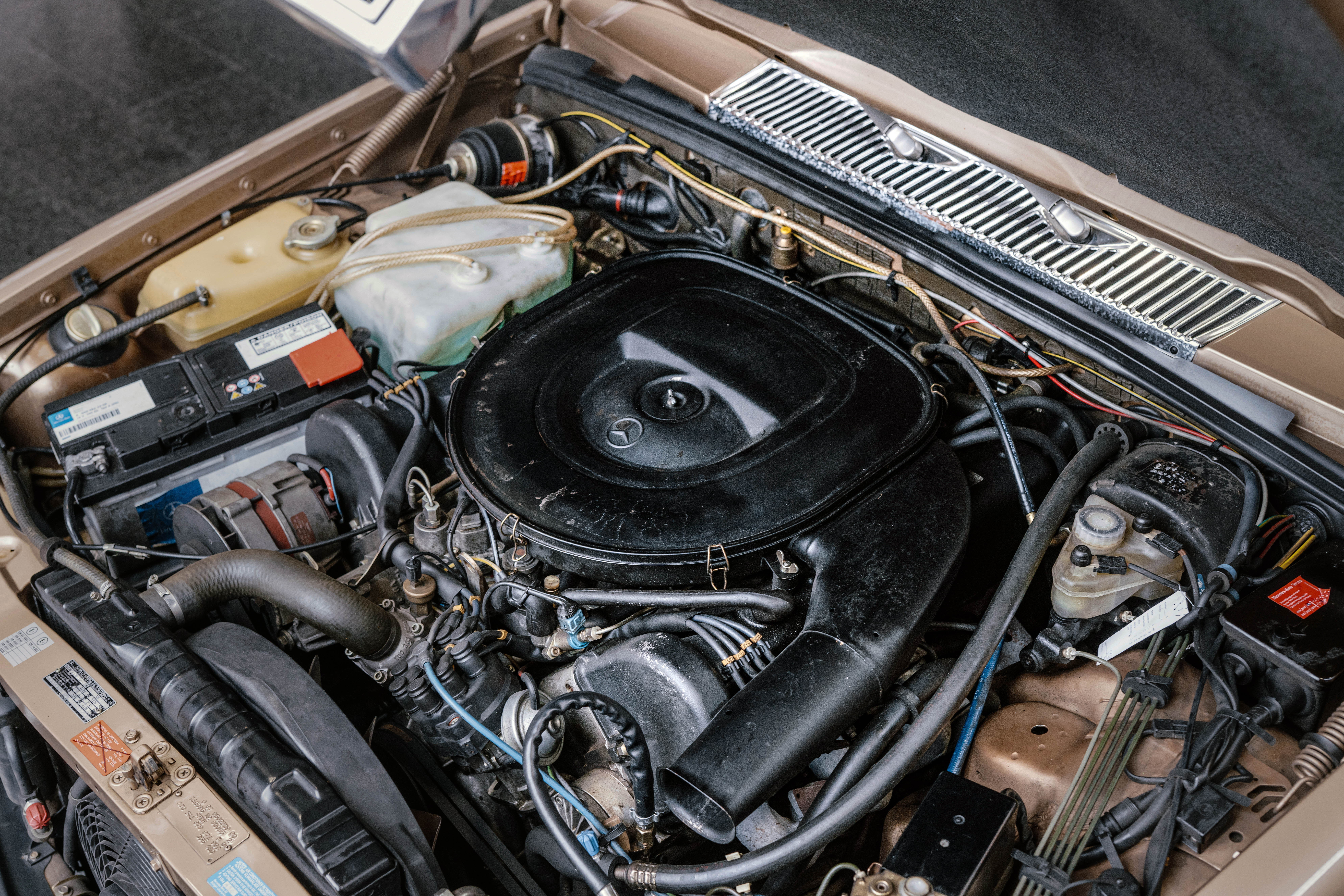 Mercedes-Benz 450 SEL 6.9: „najlepszy samochód” swoich czasów kończy 50 lat