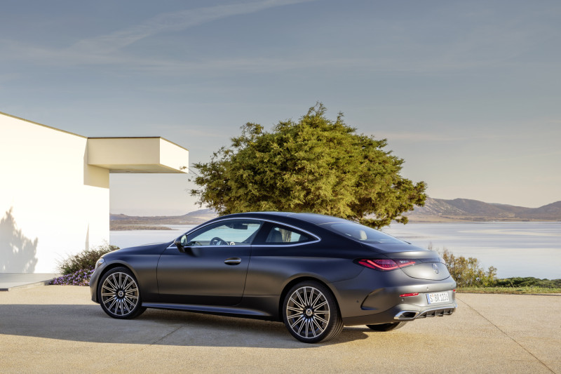 Podwójne zwycięstwo Mercedes-Benz w plebiscycie Moto Awards 2023 ...