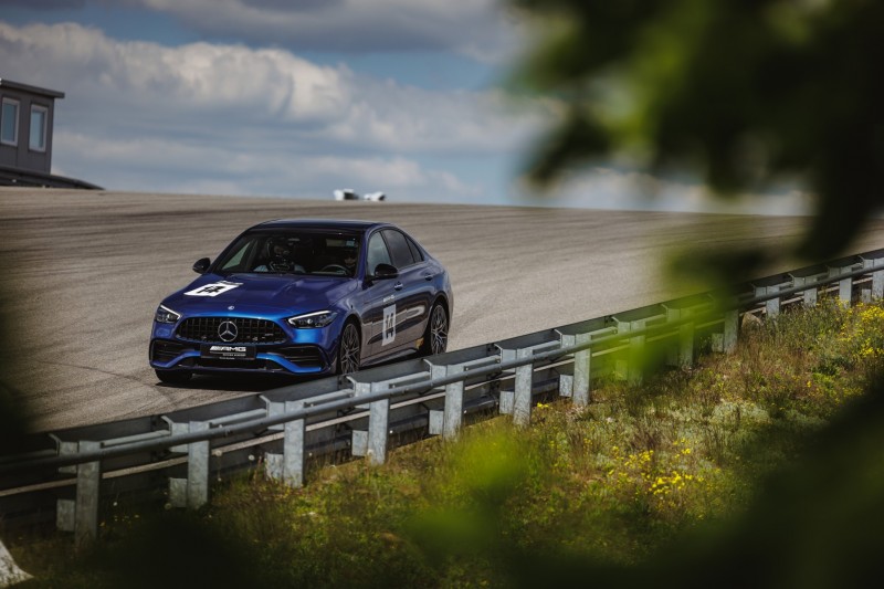 Wystartował nowy sezon szkoleń AMG Driving Academy