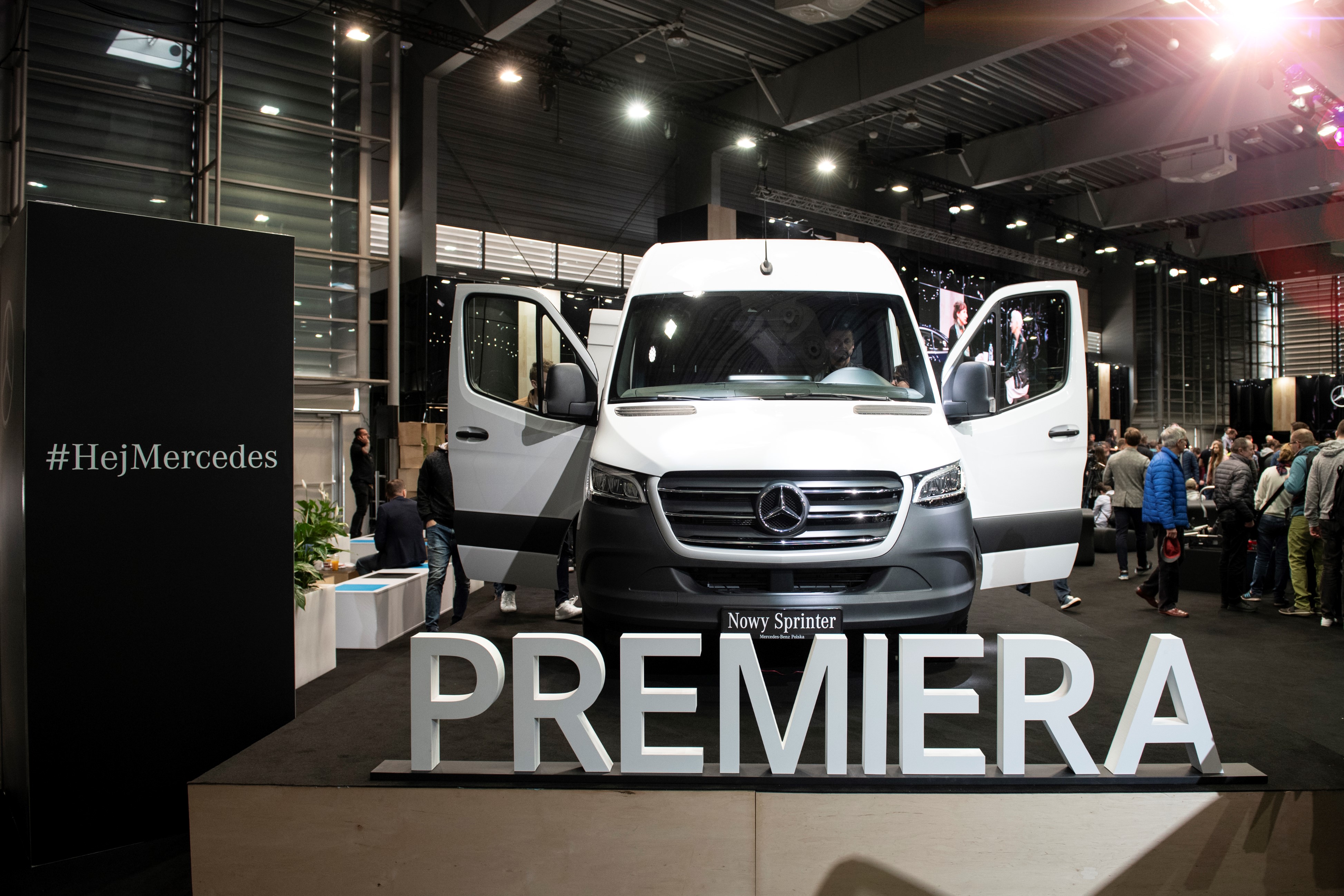 Inteligentny, interaktywny i innowacyjny – trzecia generacja Sprintera ...