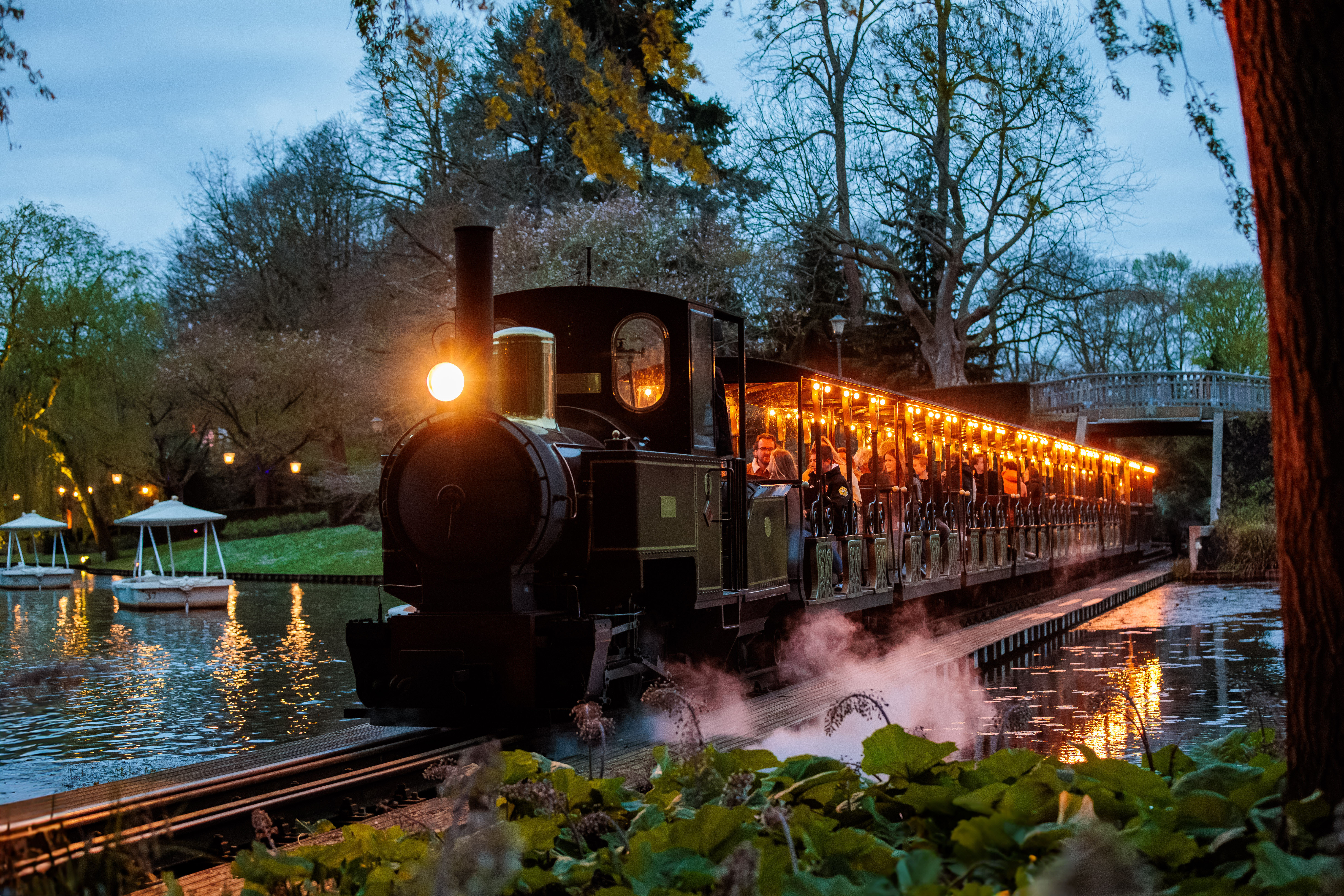Le train à vapeur Stoomtrein d'Efteling devient électrique