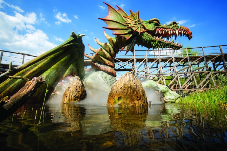 Enjoy eighteen sizzling summer evenings in Efteling