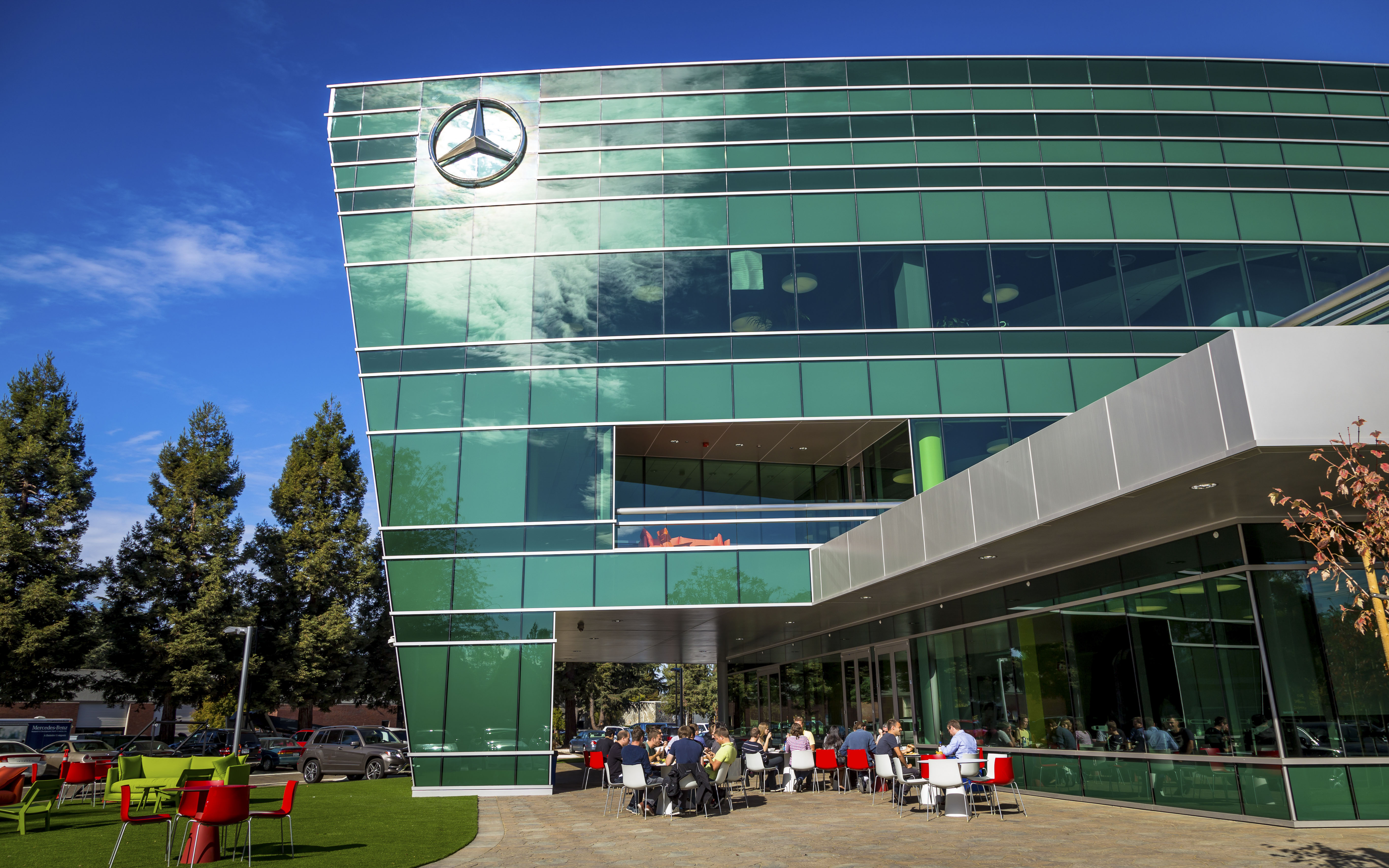 Mercedes-Benz Research & Development North America: pioniere della ...