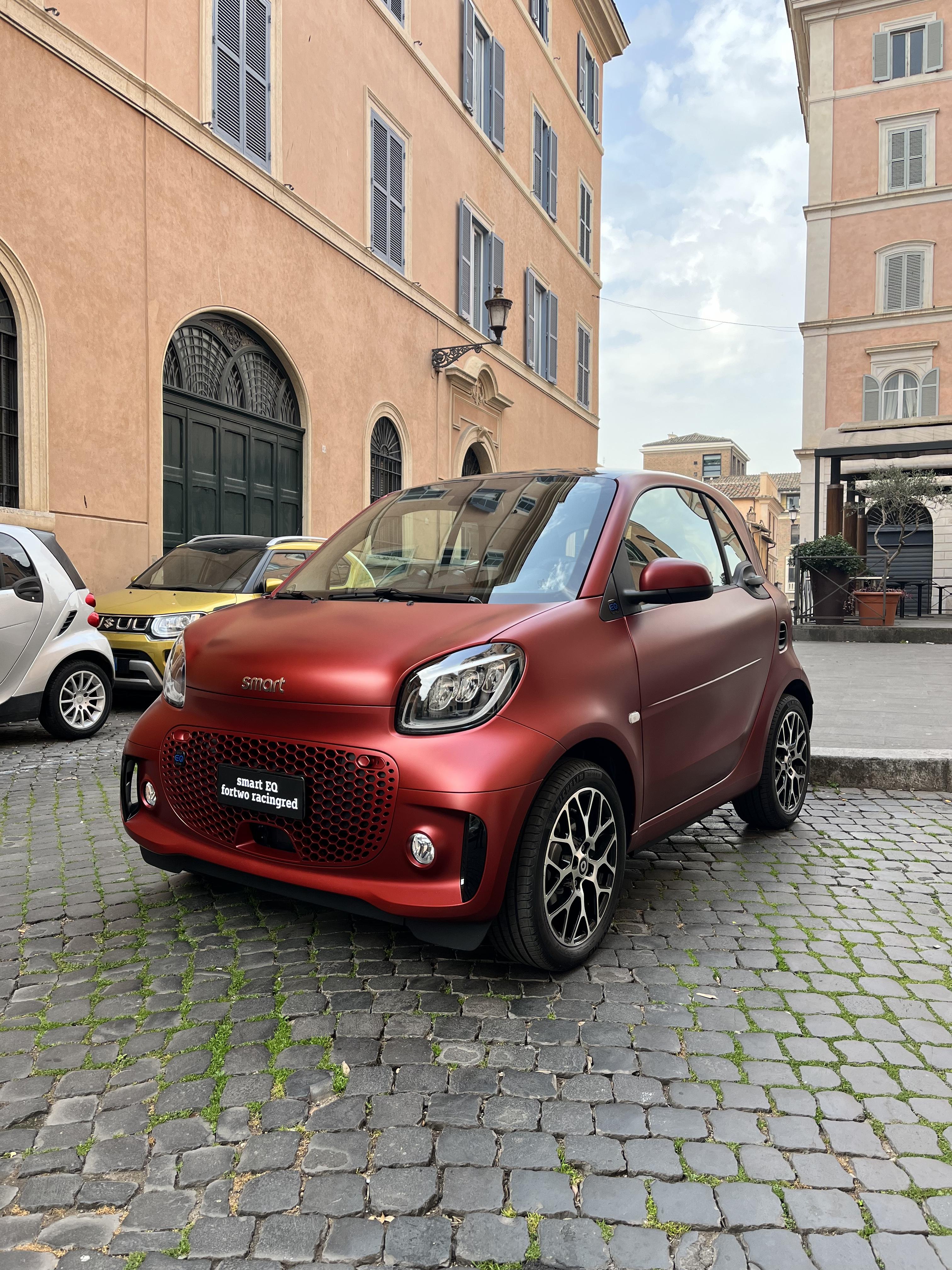smart EQ fortwo racingred: passione in limited edition