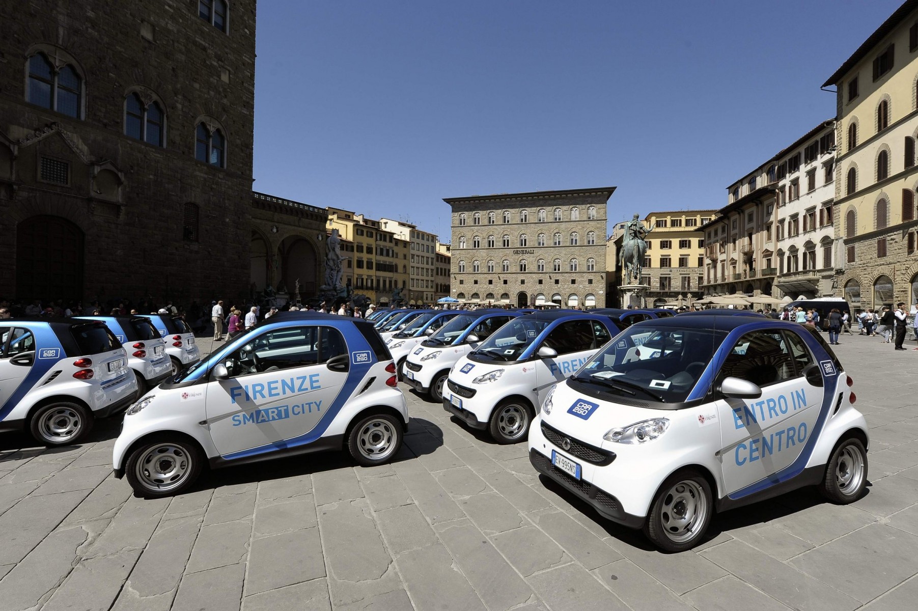 car2go per Firenze: 3 ore al giorno di servizio gratuito per tutti i ...