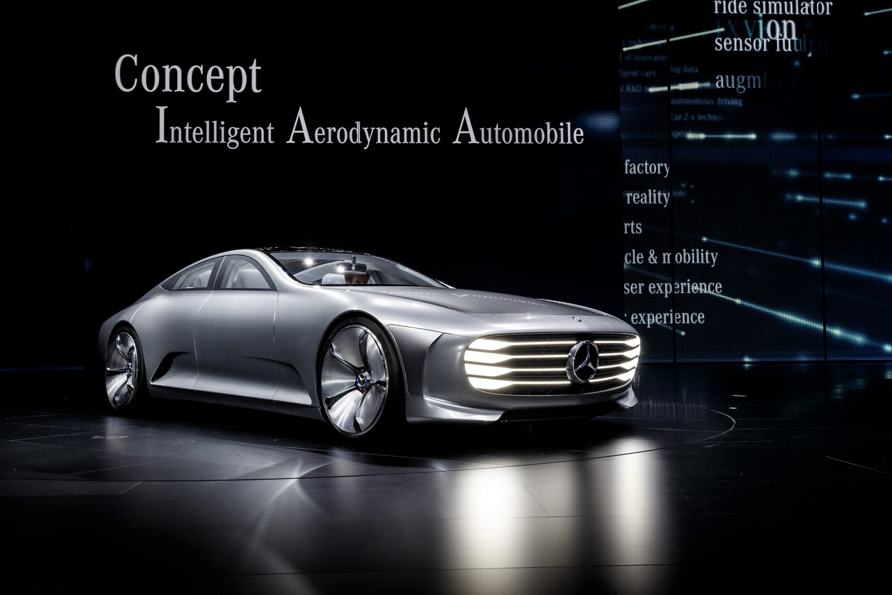 Mercedes-Benz Concept IAA (Intelligent Aerodynamic Automobile)