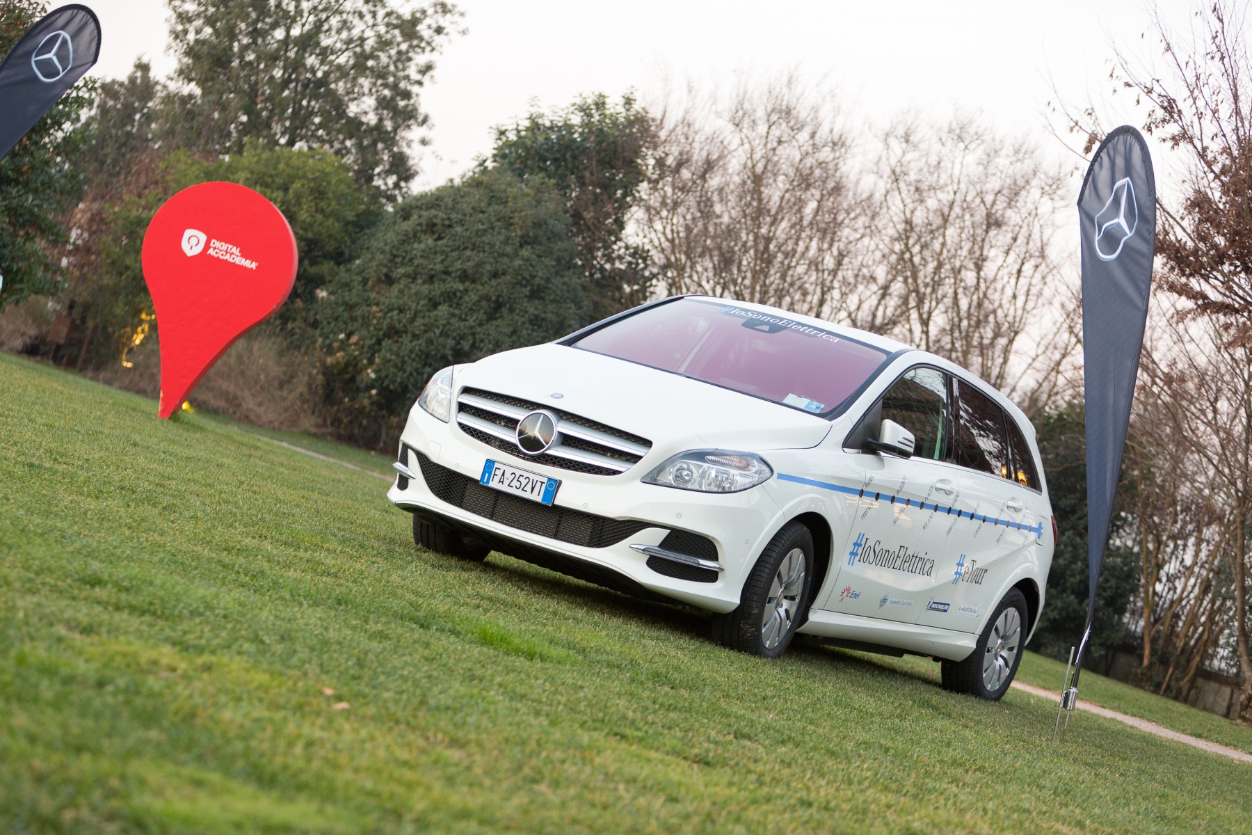 La mobilità Mercedes-Benz del futuro fa tappa ad H-FARM