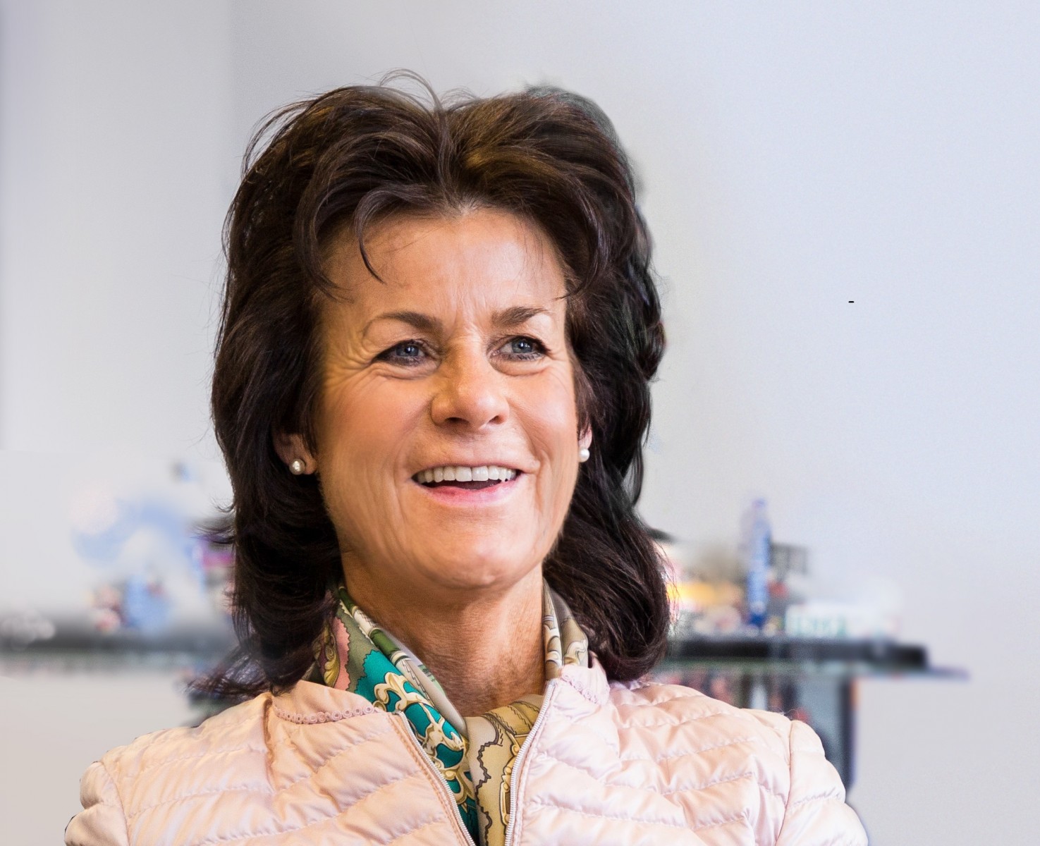 Annette Winkler hands over management of smart